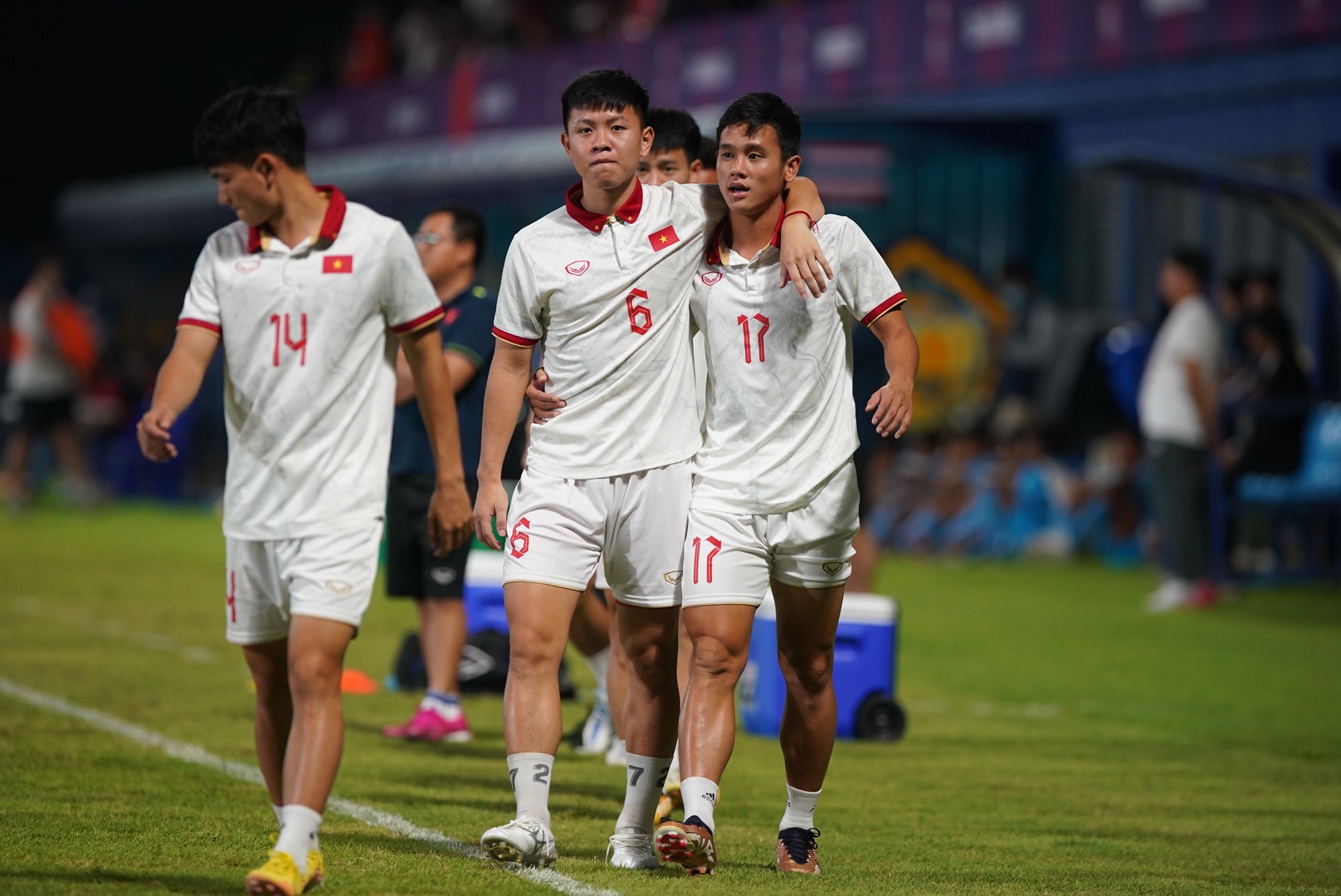 Hòa U22 Thái Lan 1-1, U22 Việt Nam gặp U22 Indonesia ở bán kết