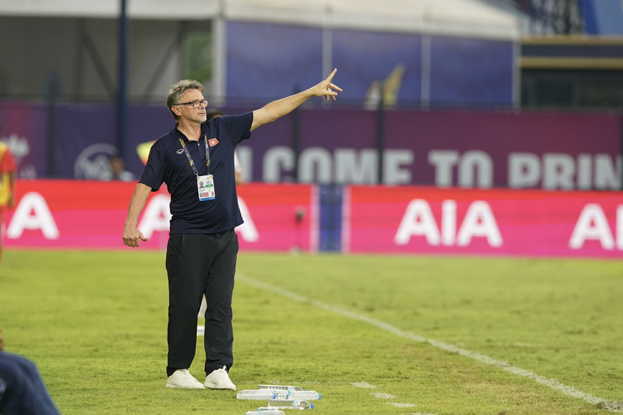 HLV Troussier nói gì về chiến thắng của U22 Việt Nam?