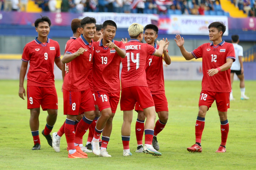 U22 Thái Lan thắng đậm Lào, soán ngôi đầu bảng của Việt Nam