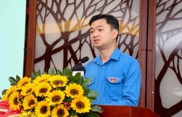 Create a source of party members from students - Vietnam.vn