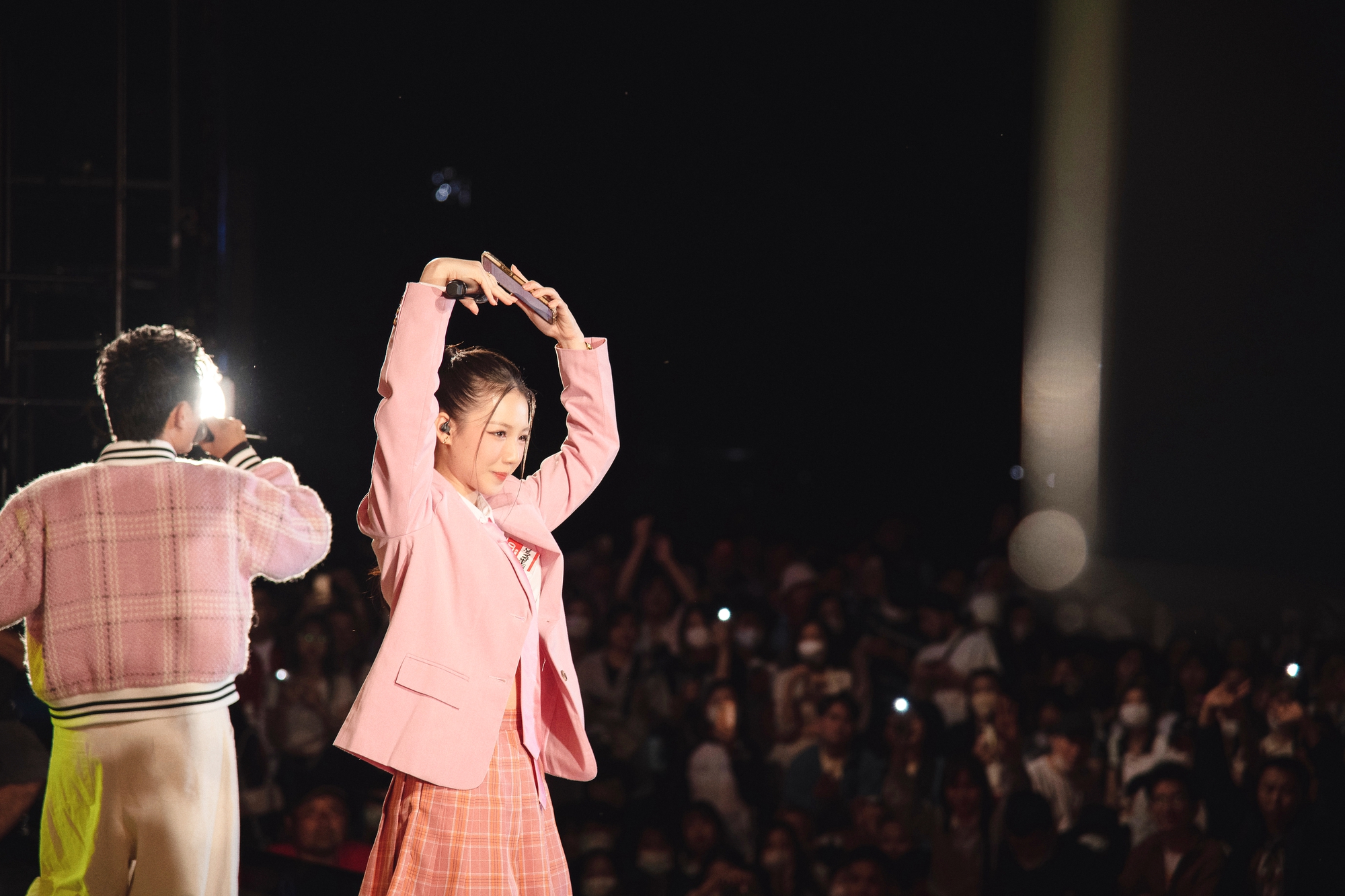 AMEE, GREY D chinh phục 220 ngàn khán giả Nhật Bản thế nào?