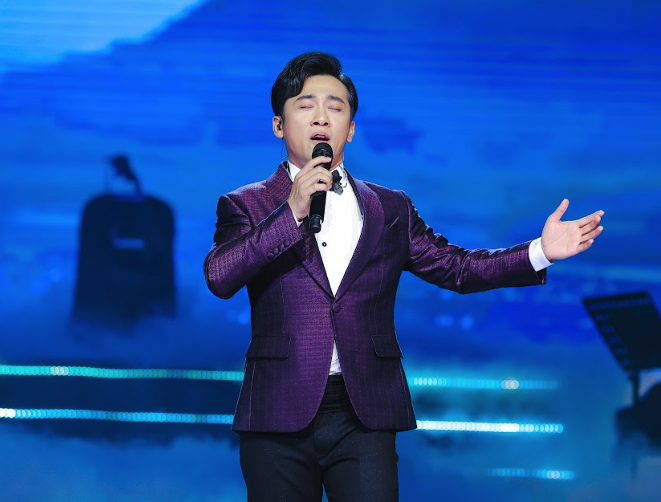 Quang Hào biến hóa trên "Con đường âm nhạc"