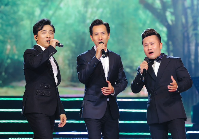Quang Hào biến hóa trên "Con đường âm nhạc"