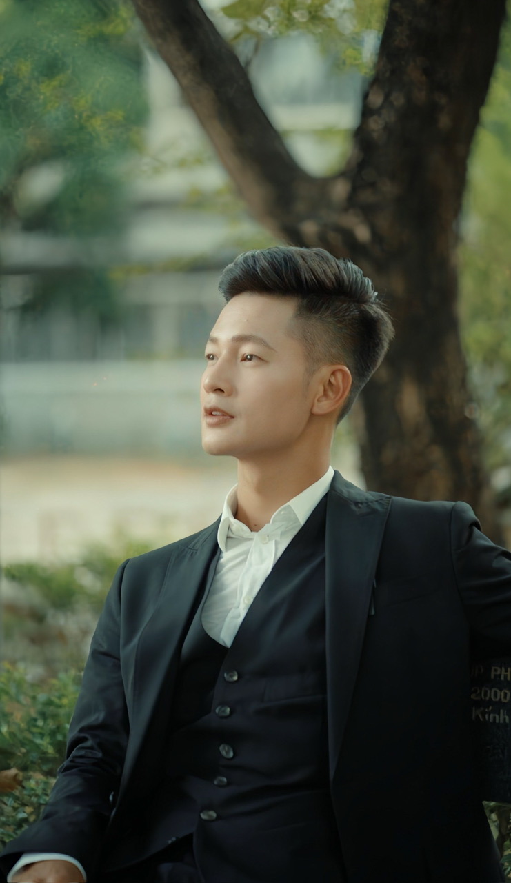 Ca sĩ Đức Tuấn: Nghệ sĩ mấy ai kiếm tiền rồi đầu tư cho nghệ thuật…