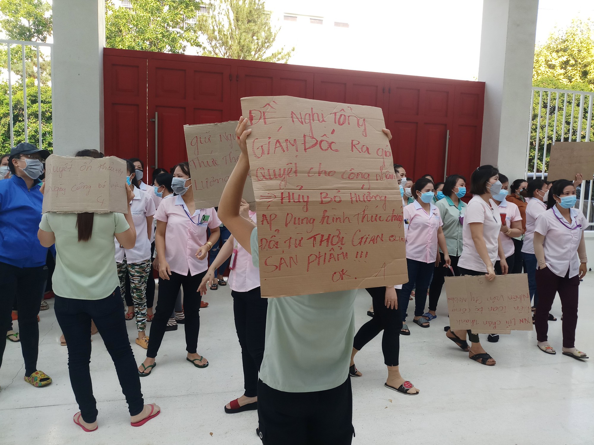 Công ty TNHH Nobland Việt Nam tạm dừng phương án cắt giảm hơn 600 lao động