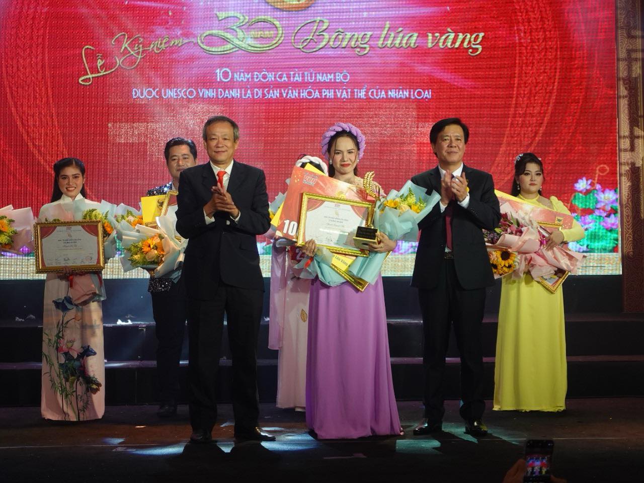 30 năm giải "Bông lúa vàng", hành trình đáng nễ