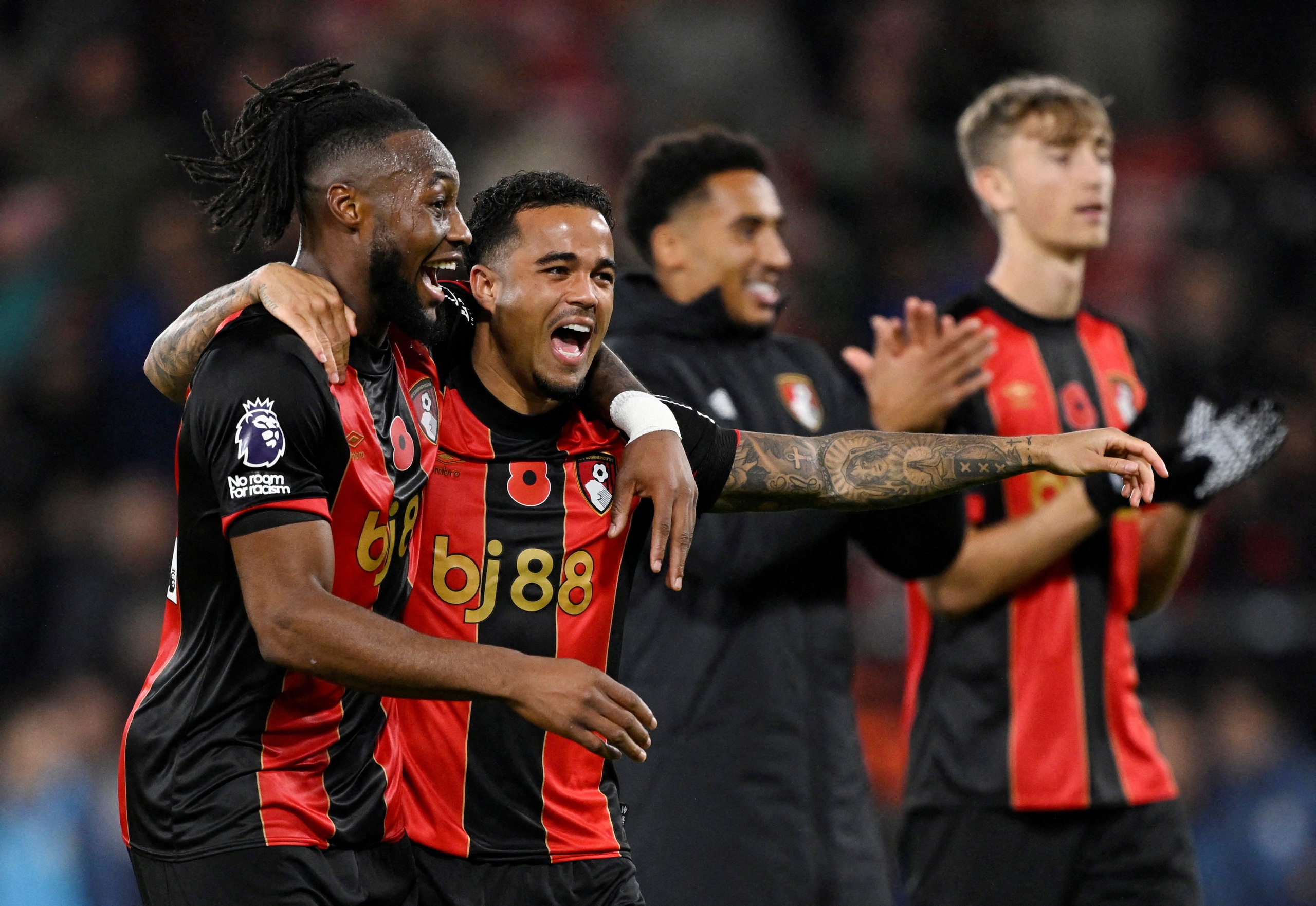 Pep Guardiola thừa nhận Man City xứng đáng thua Bournemouth