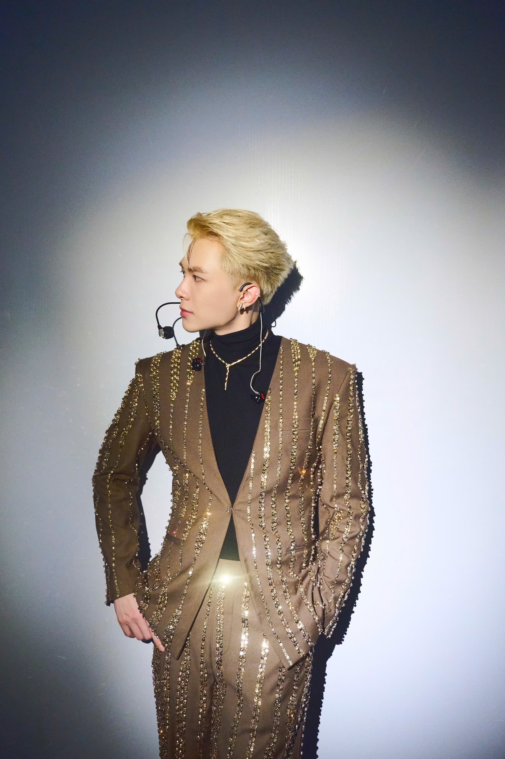 Anh Tú Atus giàu cỡ nào?