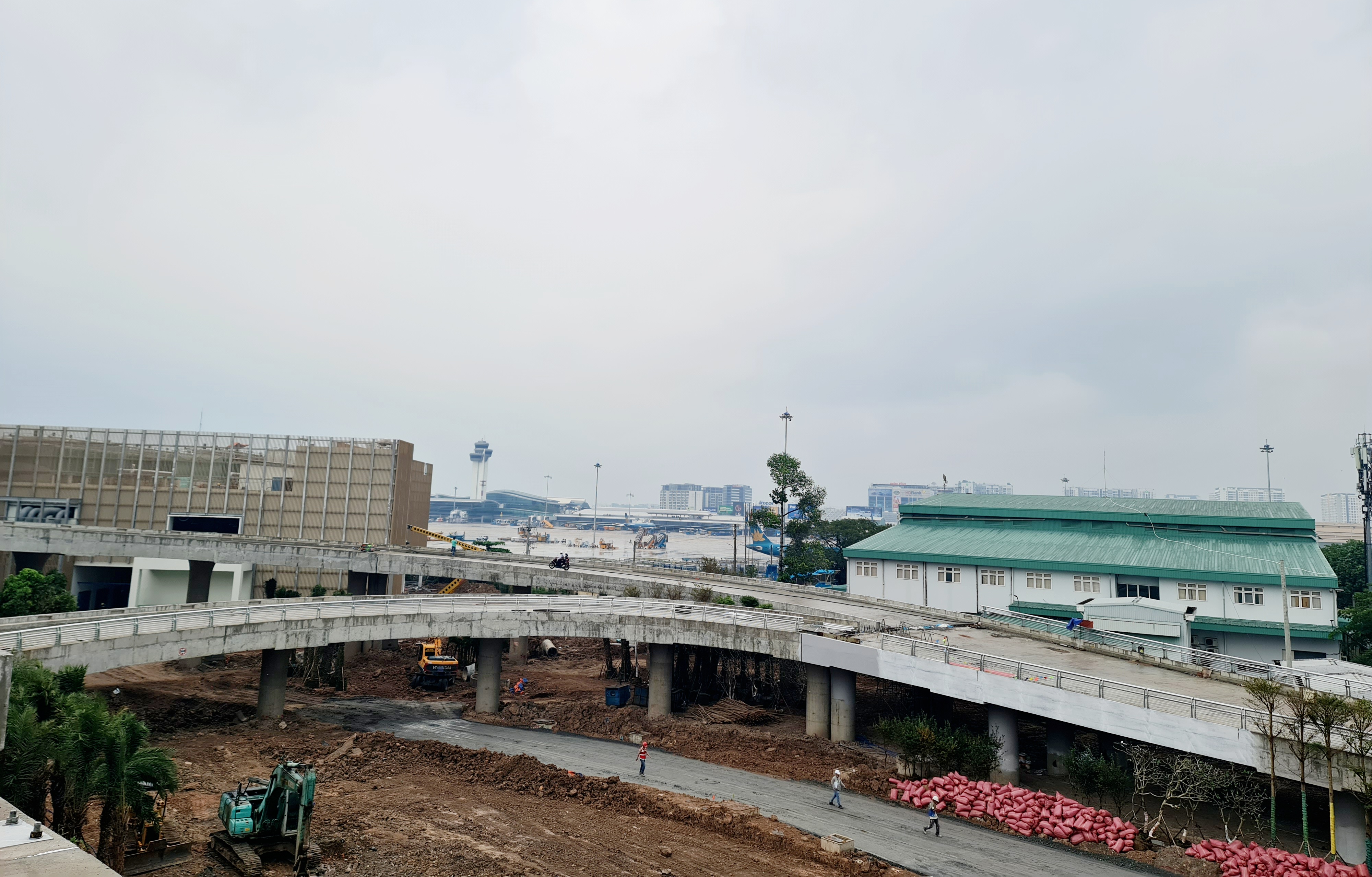 Giảm ùn tắc cửa ngõ sân bay Tân Sơn Nhất - Kinh tế ngày nay ...