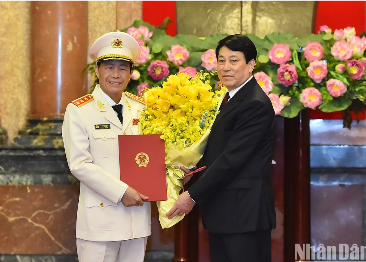 Thứ trưởng Bộ Công an Lê Quốc Hùng được thăng quân hàm Thượng tướng