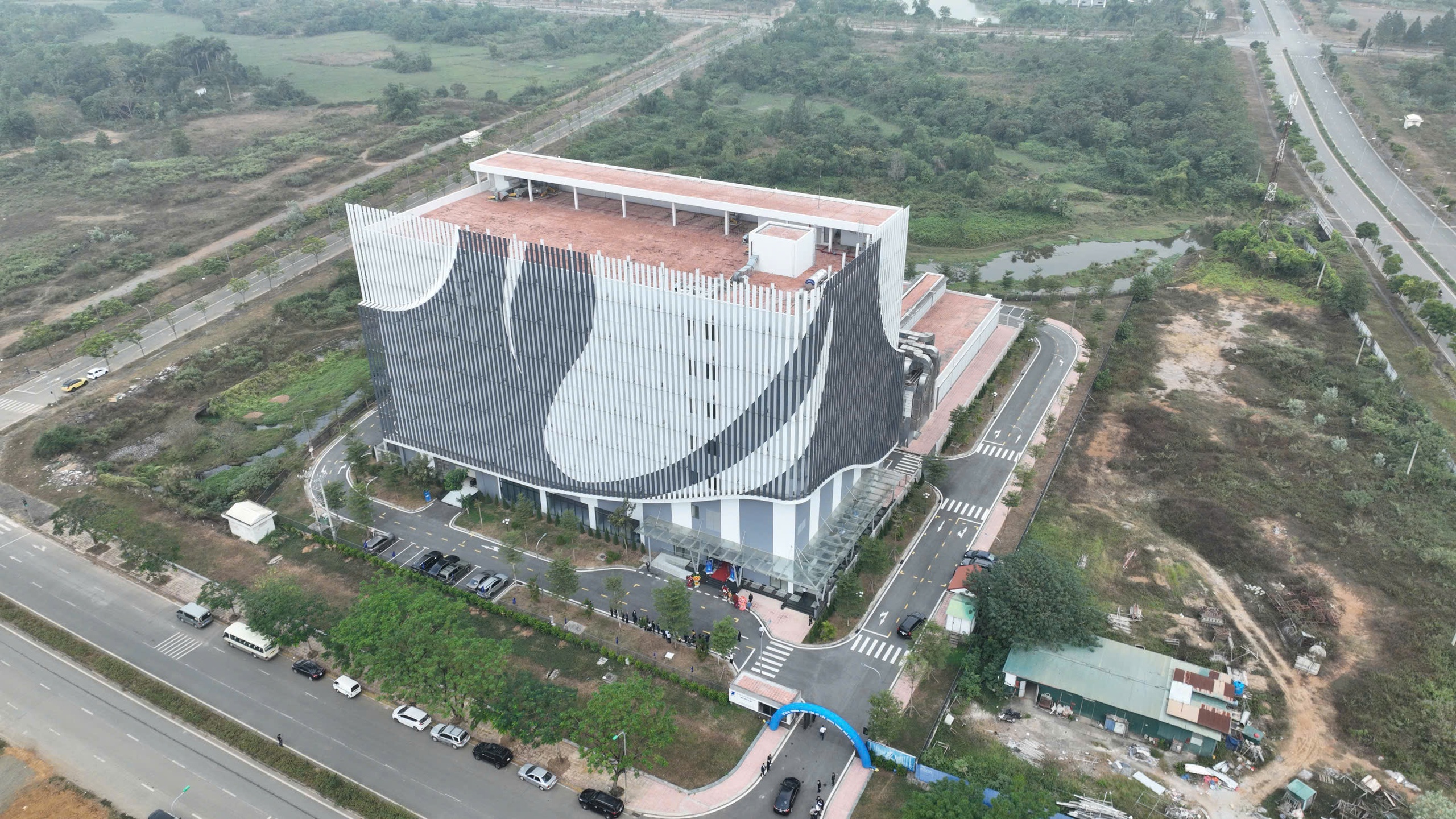Opening of Hanoi Main Data Center integrating the most modern technologies