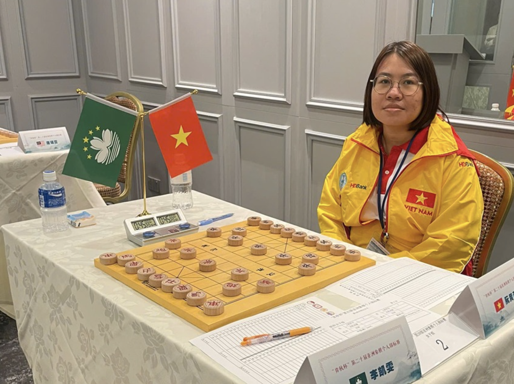 Nguyen Hoang Yen won the silver medal in the Asian women's individual ...