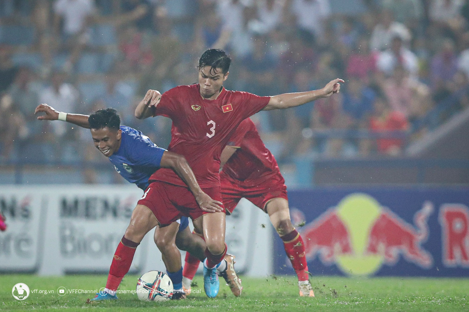 Chờ đợi 2 giải tạo dấu mốc lịch sử cho bóng đá Việt Nam sau Tết