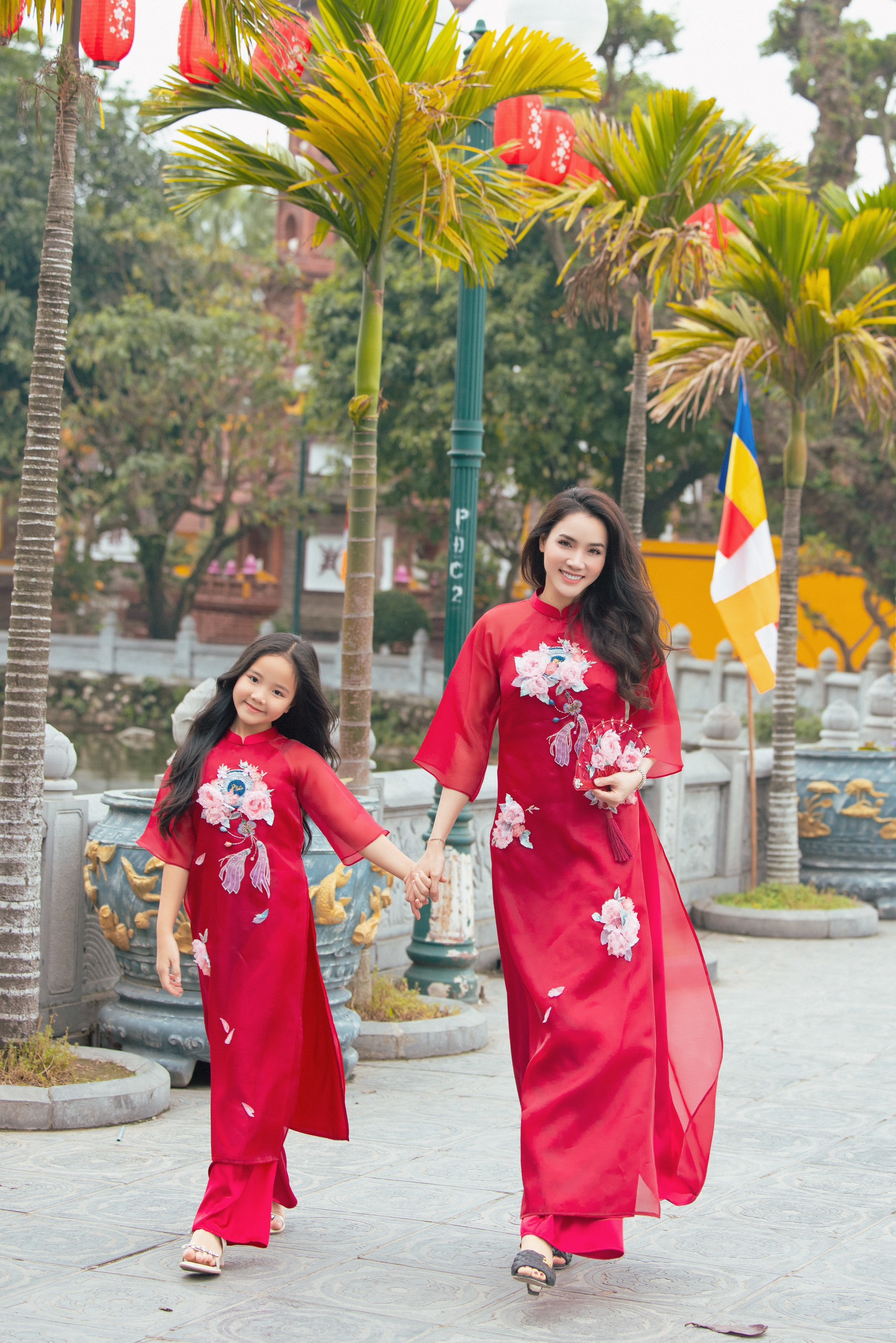 Trang Nhung mong được đón nhận sau 10 năm tái xuất
