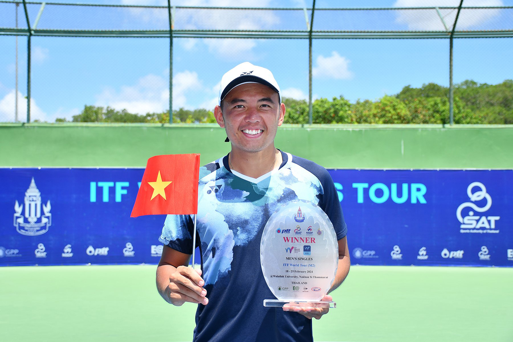 Lý Hoàng Nam lên ngôi sau hơn 500 ngày trắng tay