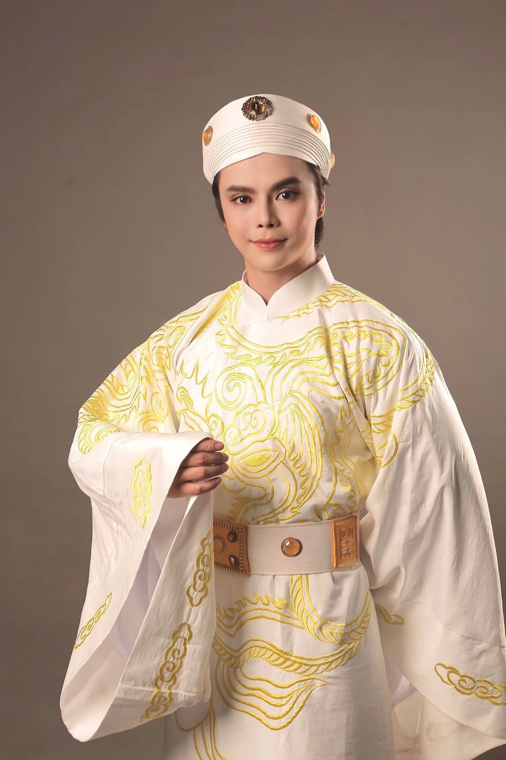 Ca sĩ H-Kray và nhiều sao Việt tham gia "Tân khúc nguyệt cầm"