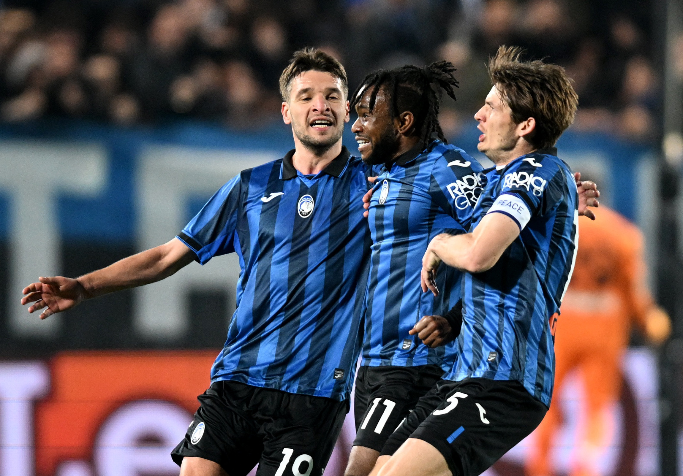 Trận bán kết Coppa Italia kịch tính giữa Atalanta và Fiorentina