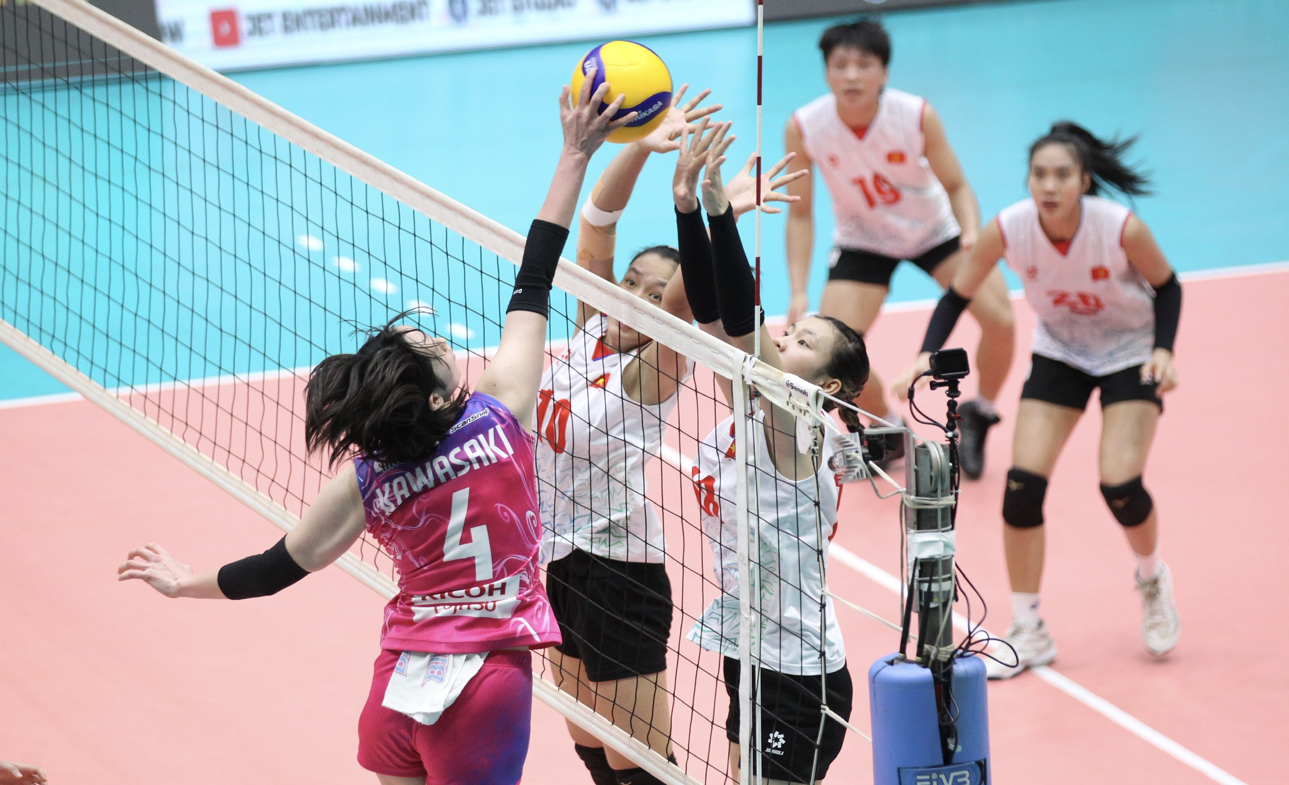 Lộ diện chủ nhân 4 suất vé bán kết Cúp bóng chuyền VTV9-Bình Điền