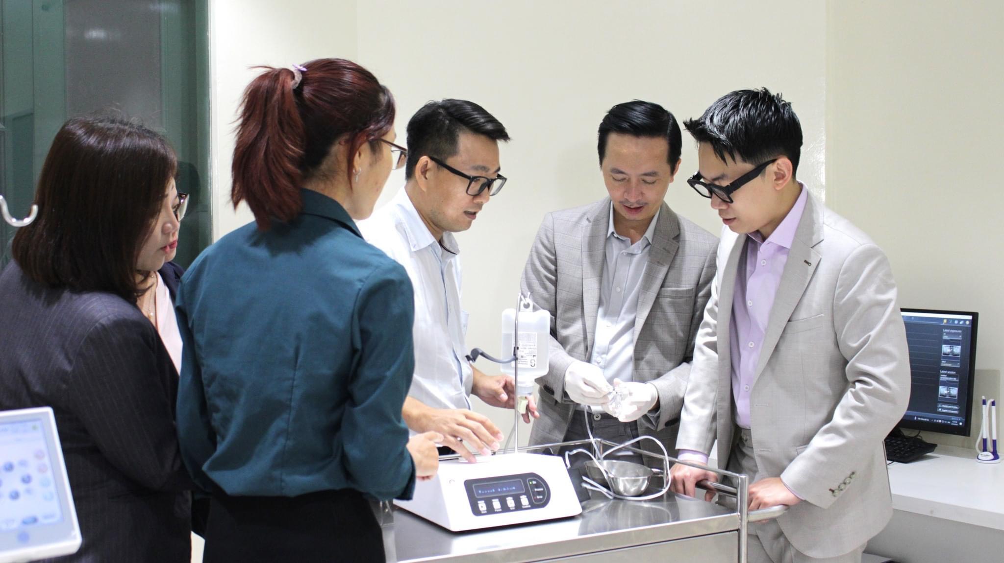 Nha khoa Elite chính thức ra mắt “Hệ thống làm sạch Implant nha khoa ...