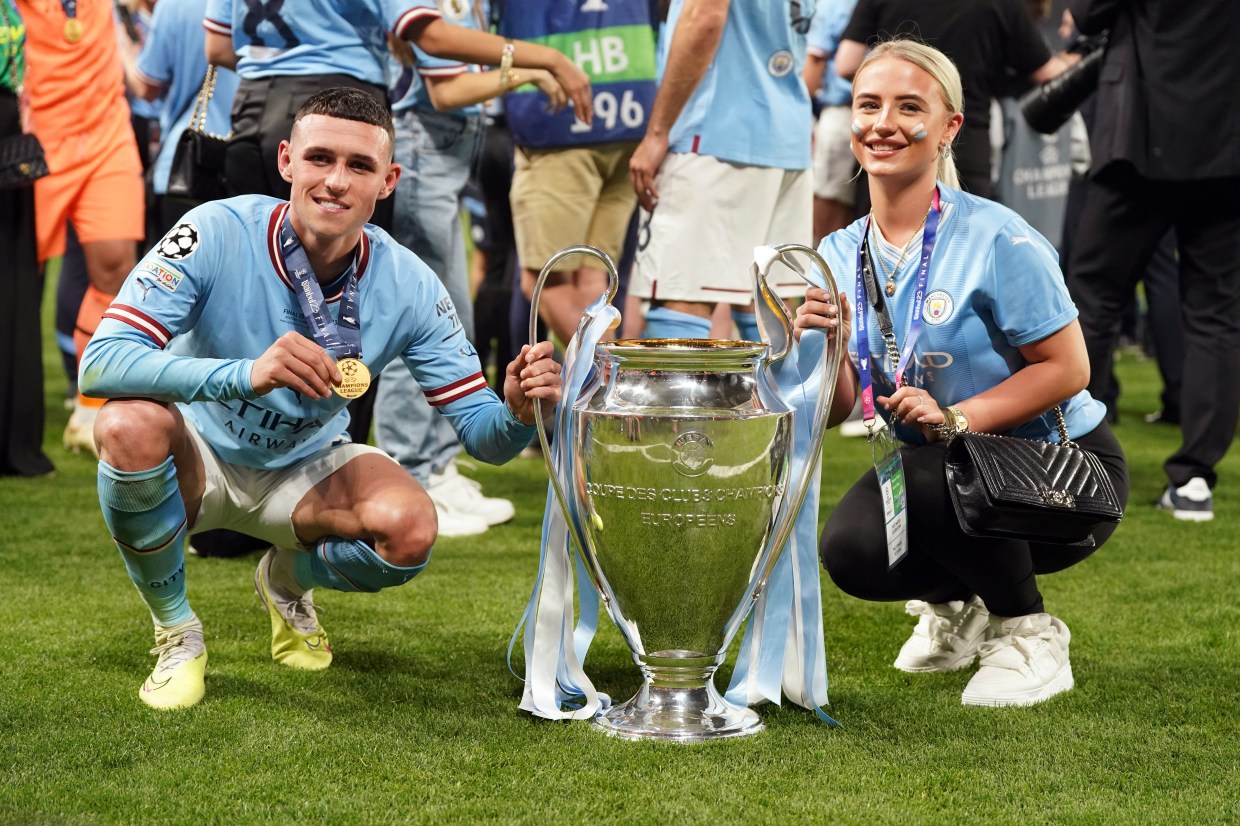 Euro 2024: Ngắm nhìn dàn WAGs nóng bỏng của tuyển Anh