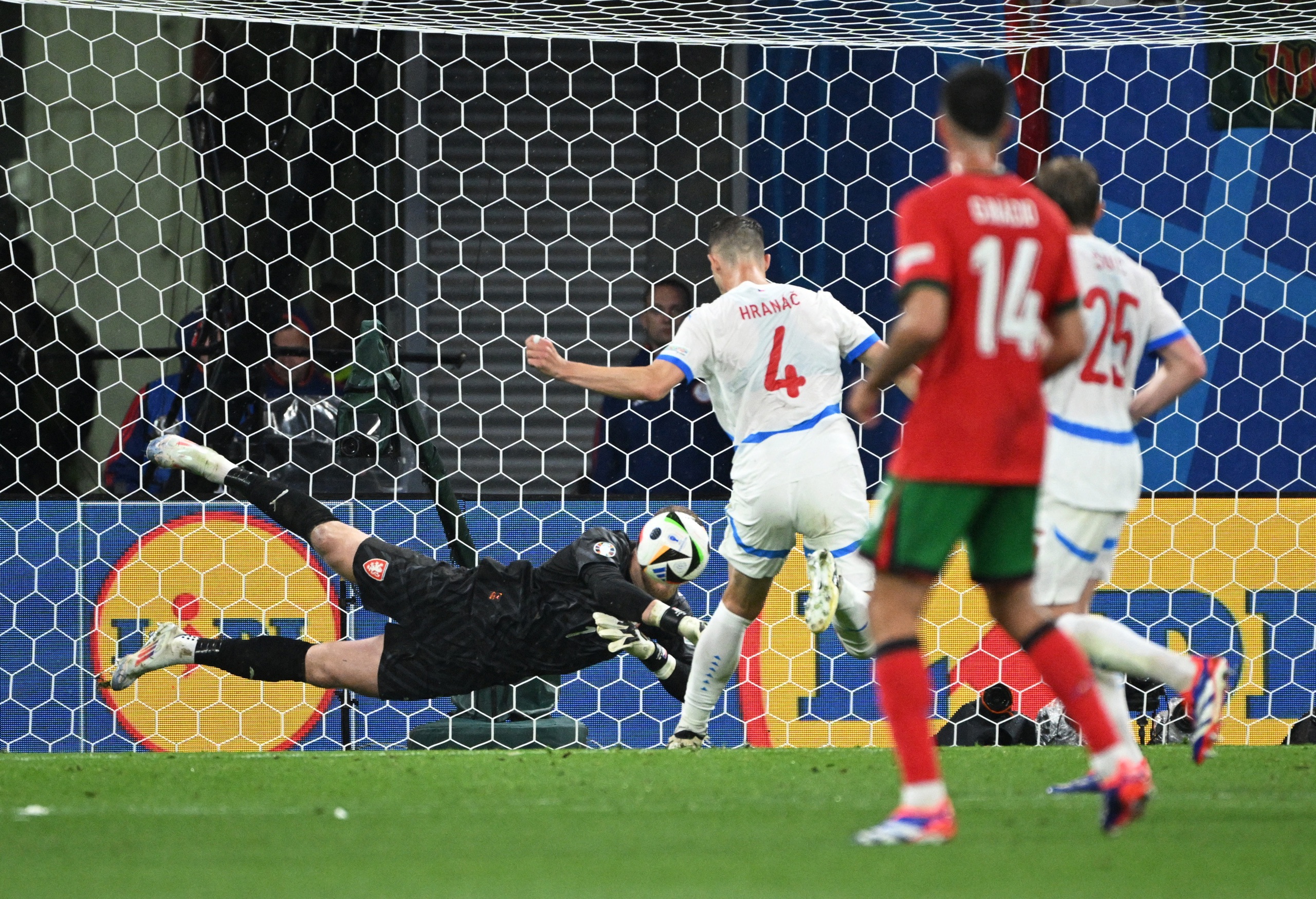 Euro 2024: Siêu dự bị lập công, Bồ Đào Nha giật 3 điểm từ tay CH Czech