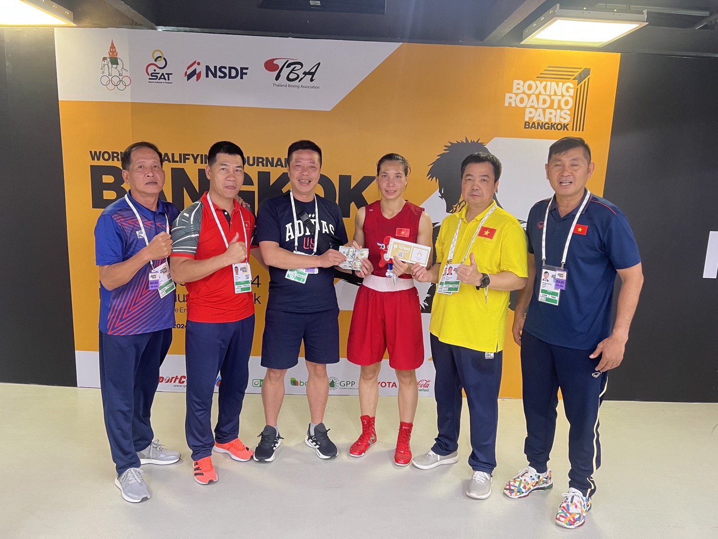 Nữ võ sĩ người dân tộc Tày Hà Thị Linh giành vé tham dự Olympic Paris