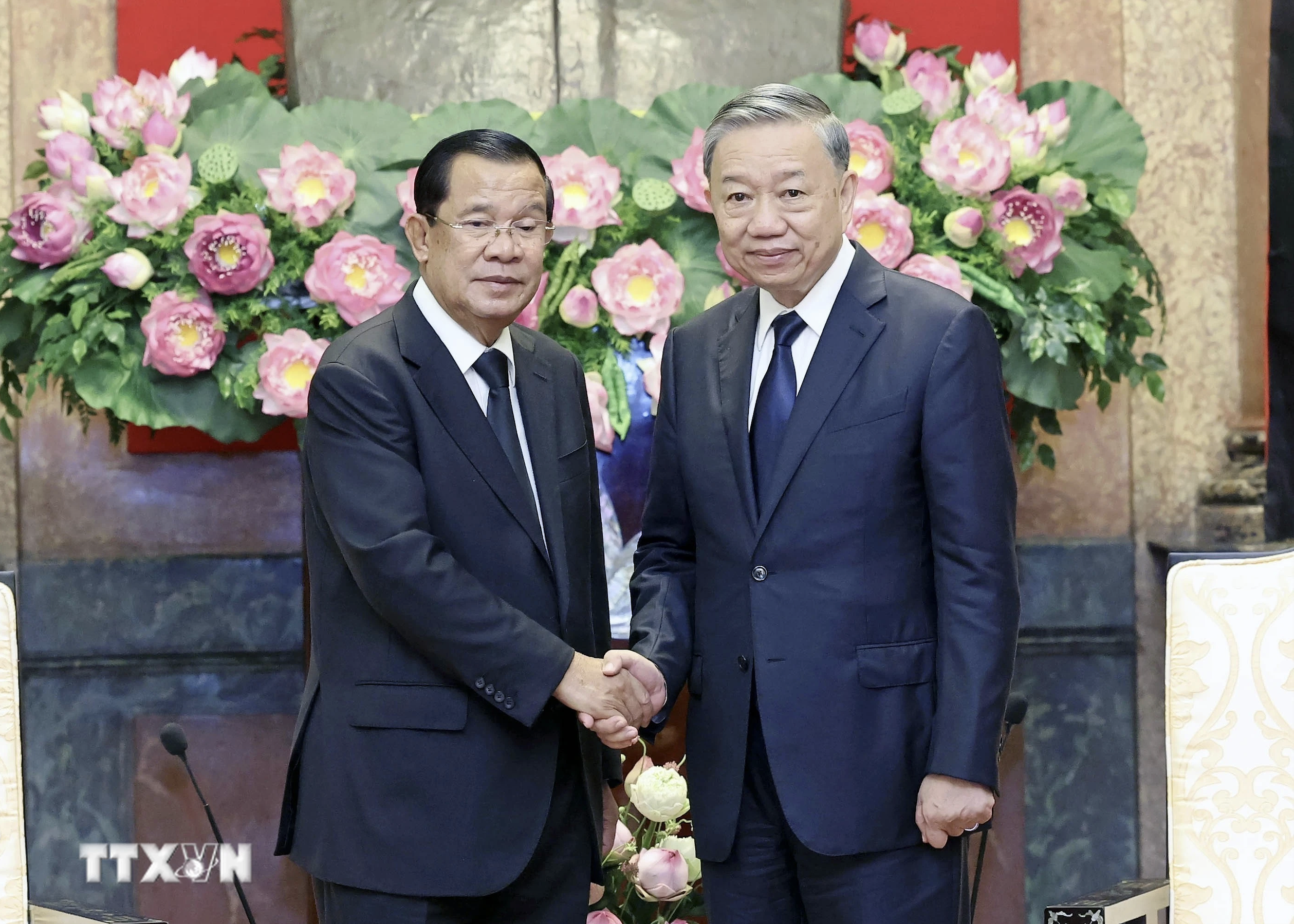 Chủ tịch nước, Thủ tướng tiếp Chủ tịch CPP Hun Sen