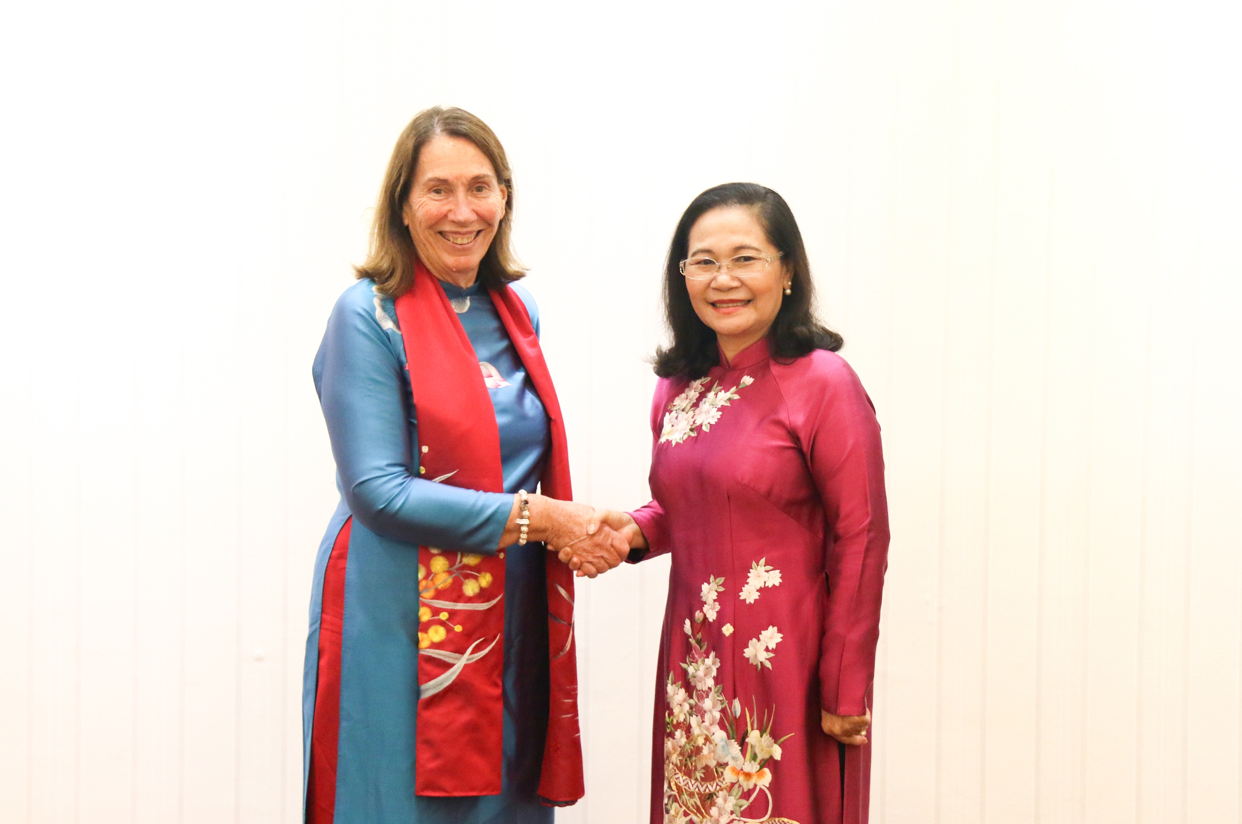 Chủ tịch Thượng viện Úc thăm TP HCM