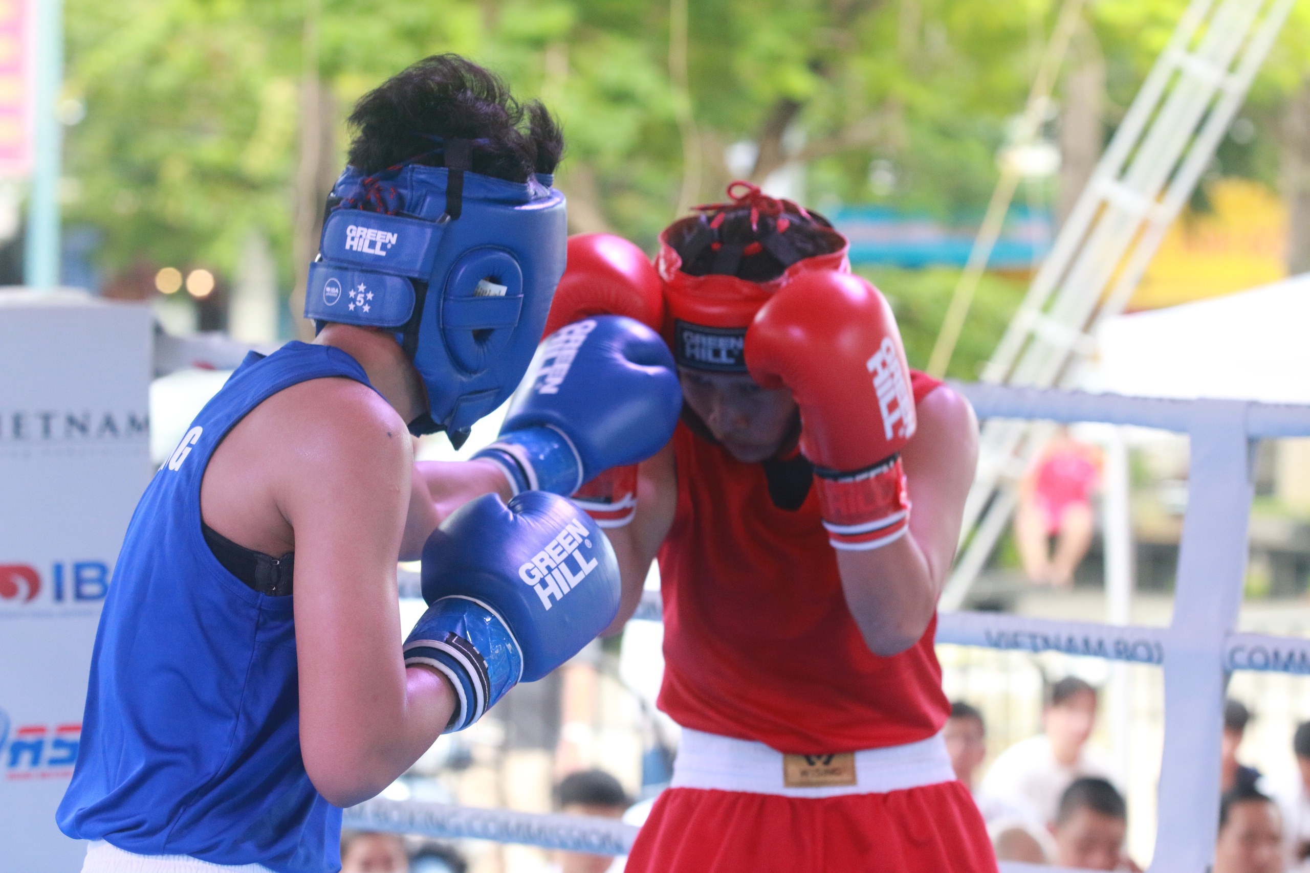 Hanoi and Army dominate National Boxing Championship