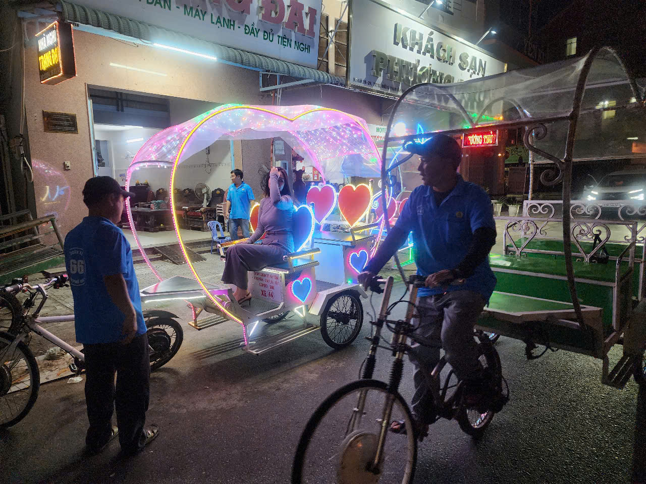 "Xe vua vui vẻ" ở Hà Tiên