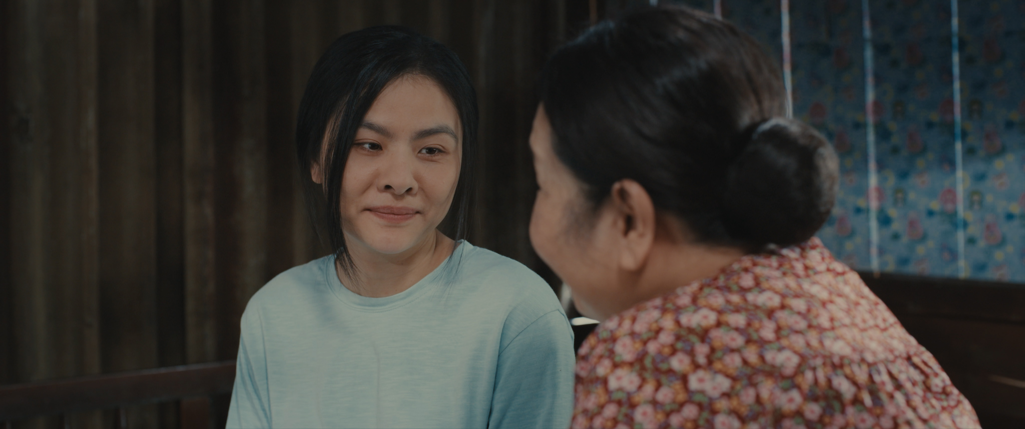 Huỳnh Đông phẫn uất "tát, bóp cổ" Vân Trang