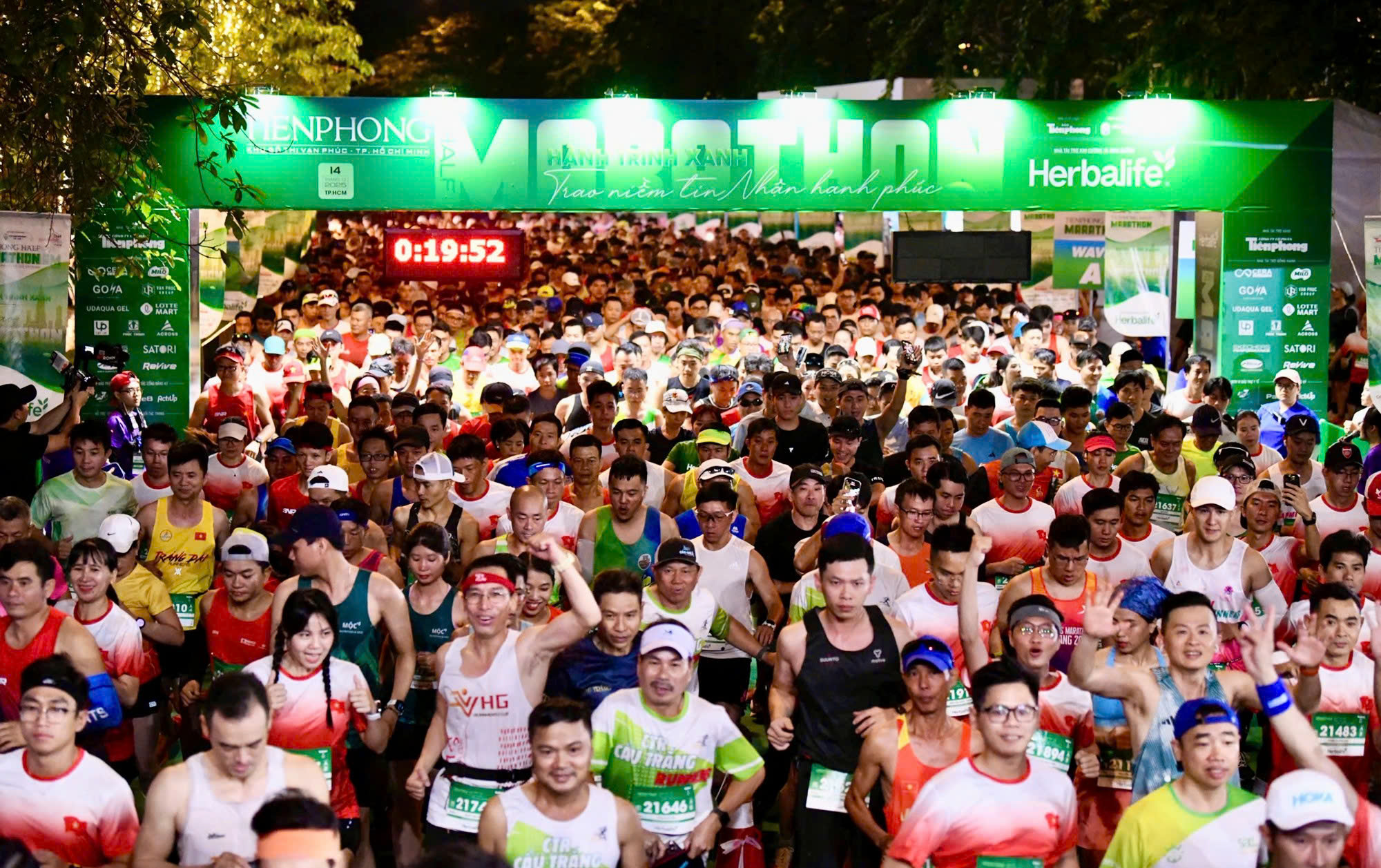 A constellation of star runners won the Tien Phong Half Marathon 2025.