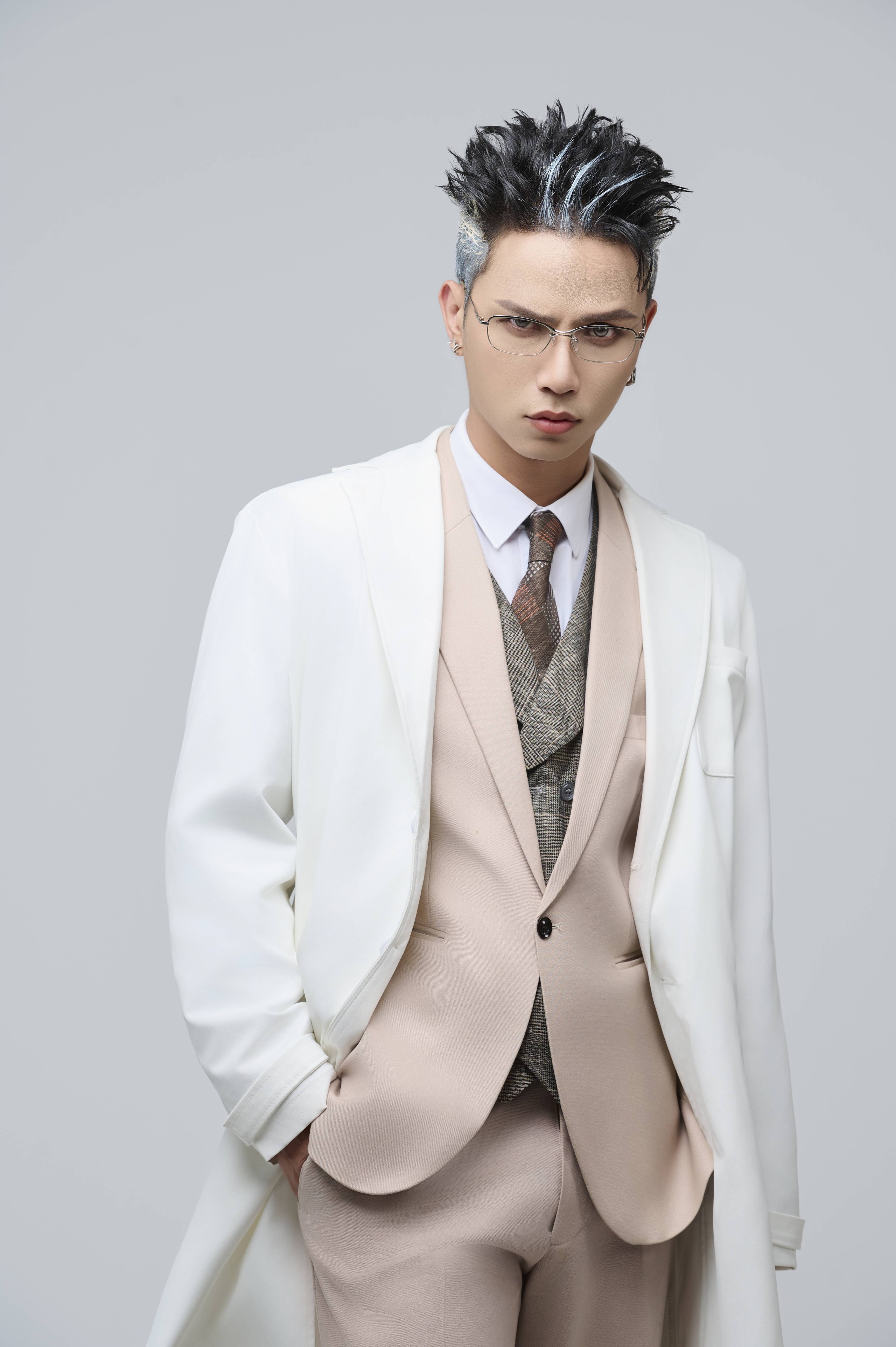 Neko Lê trổ tài rap nhanh như gió