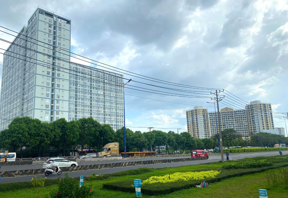 Khấp khởi đợi sổ hồng