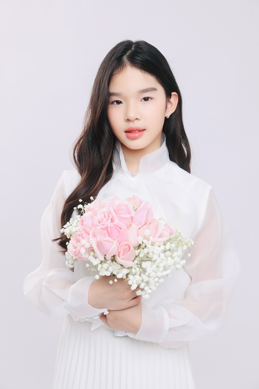 Con gái xinh đẹp của siêu mẫu Xuân Lan