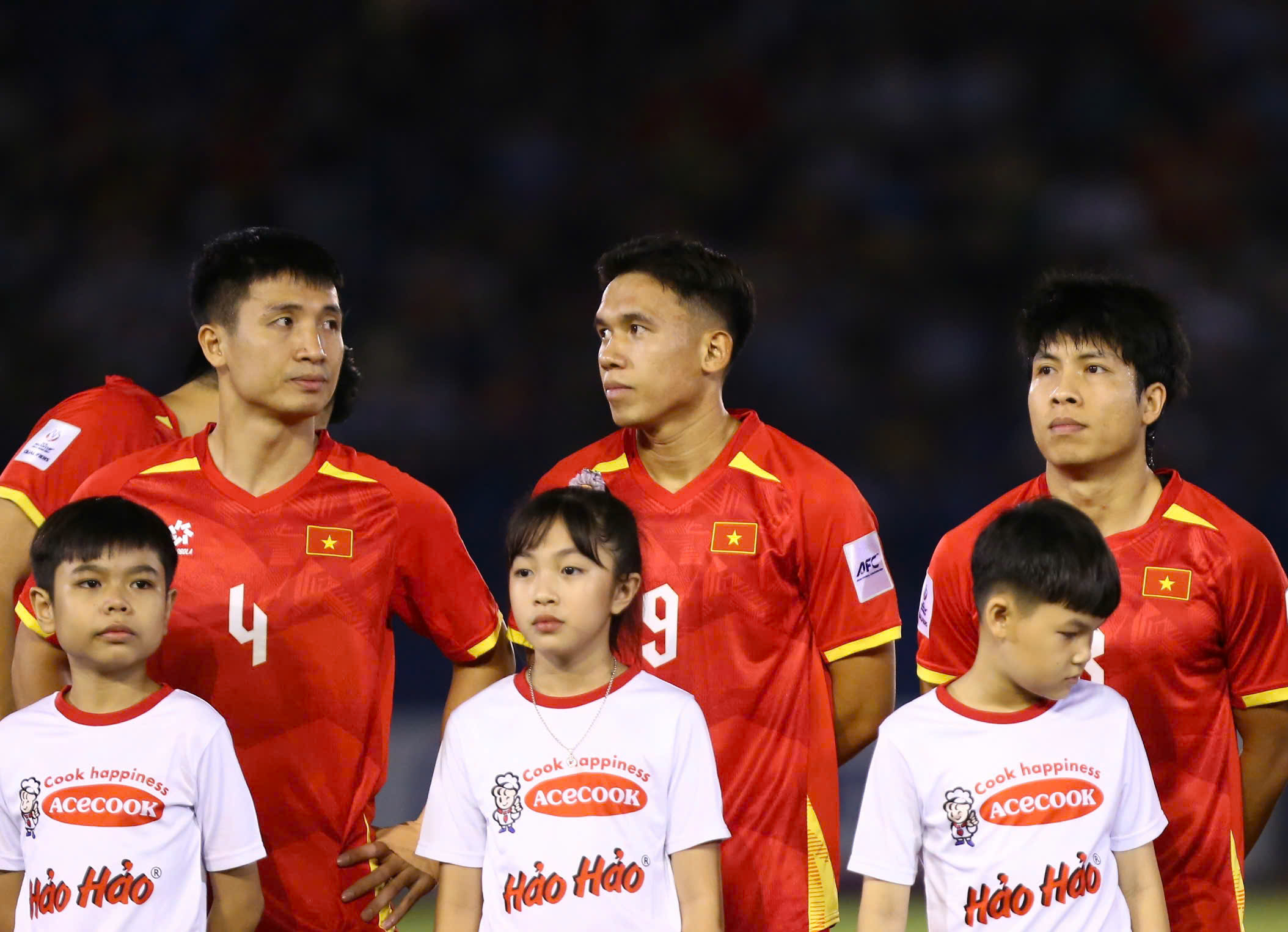 Võ Hoàng Minh Khoa có màn ra mắt được khen ngợi