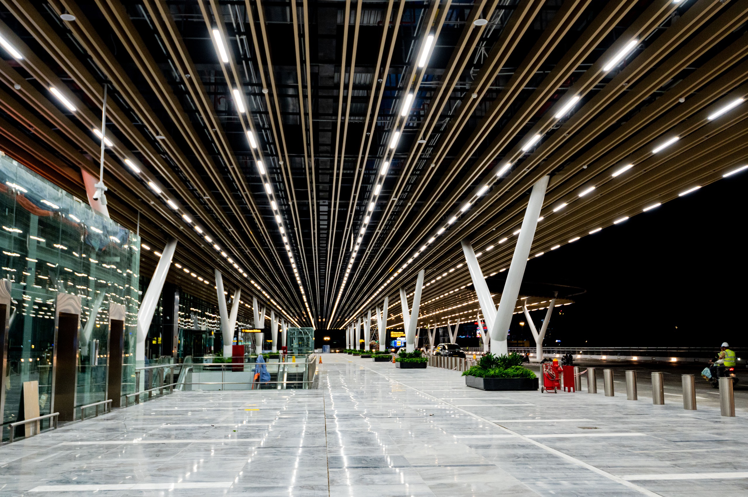 Cận cảnh nhà ga T3 Tân Sơn Nhất và những lưu ý quan trọng