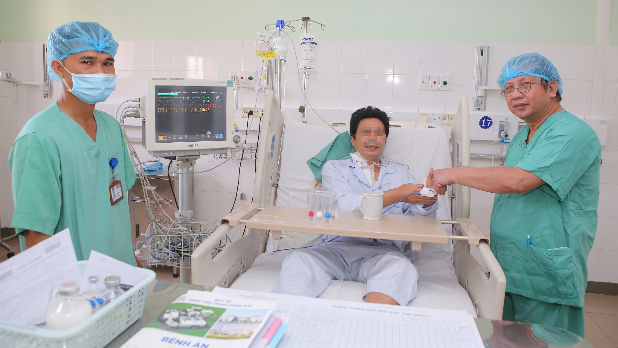 4 bệnh nhân được ghép tim, gan và giác mạc từ một người hiến