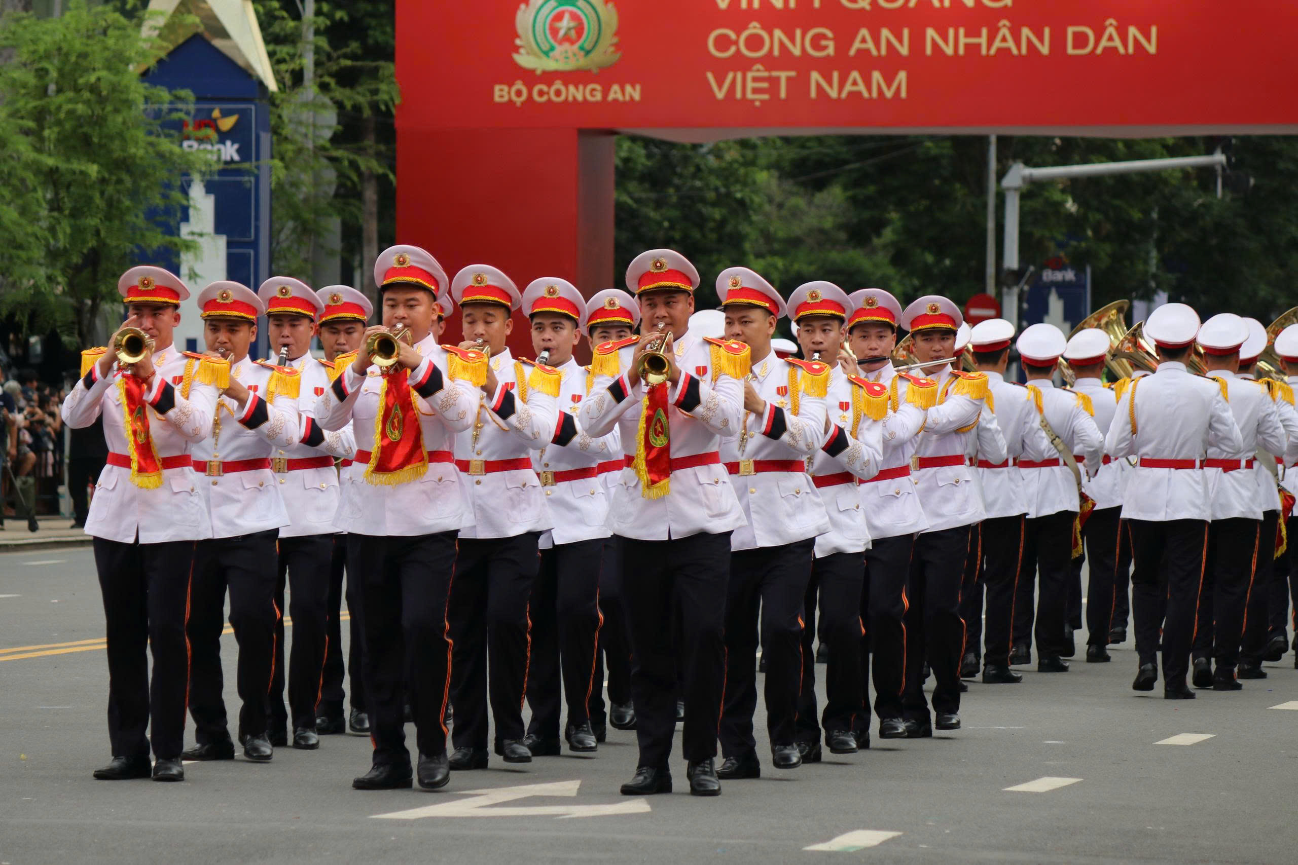 TP HCM: Mãn nhãn với các màn biểu diễn ấn tượng của lực lượng công an