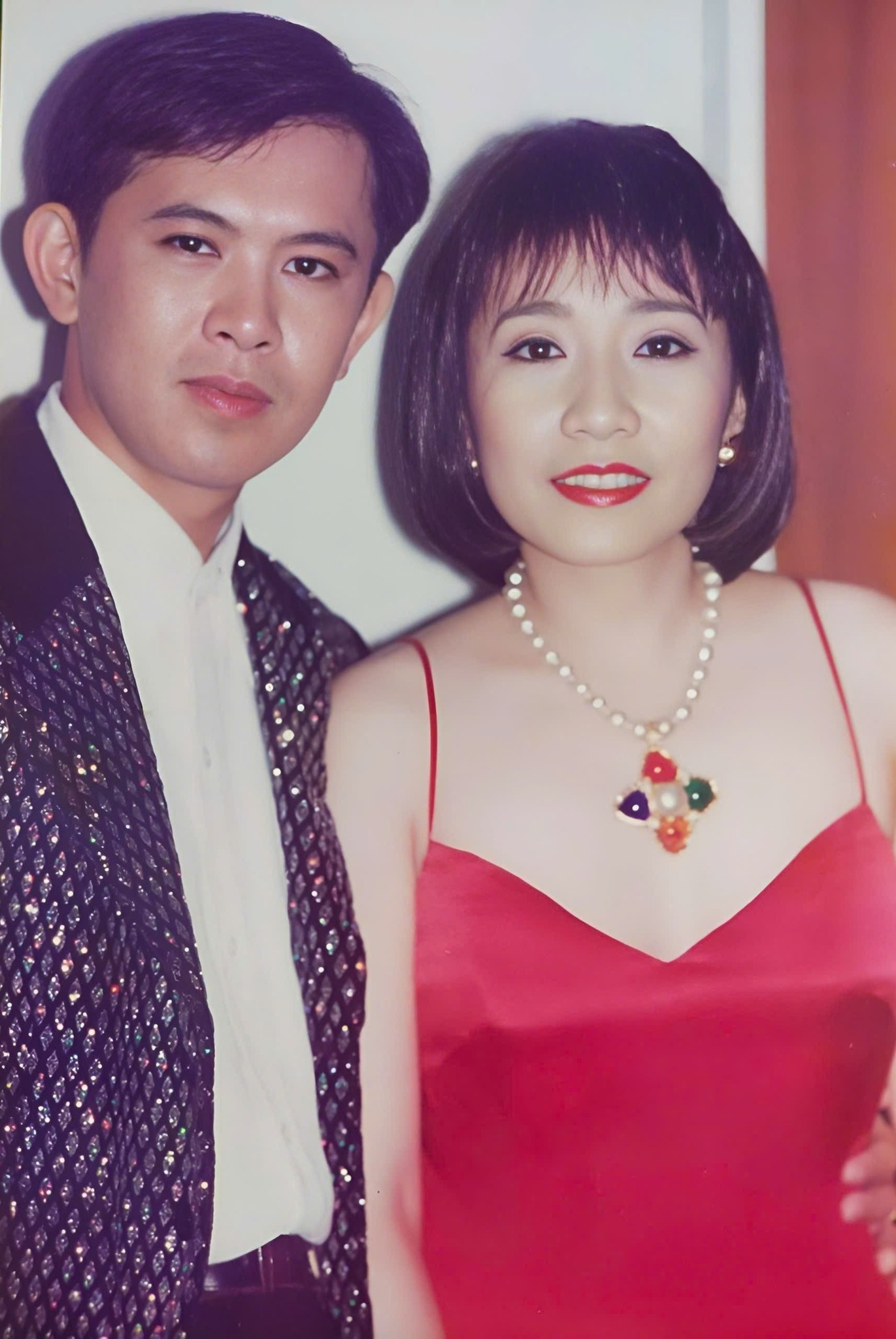 Singer Le Tuan sadly said goodbye to singer Kieu Nga