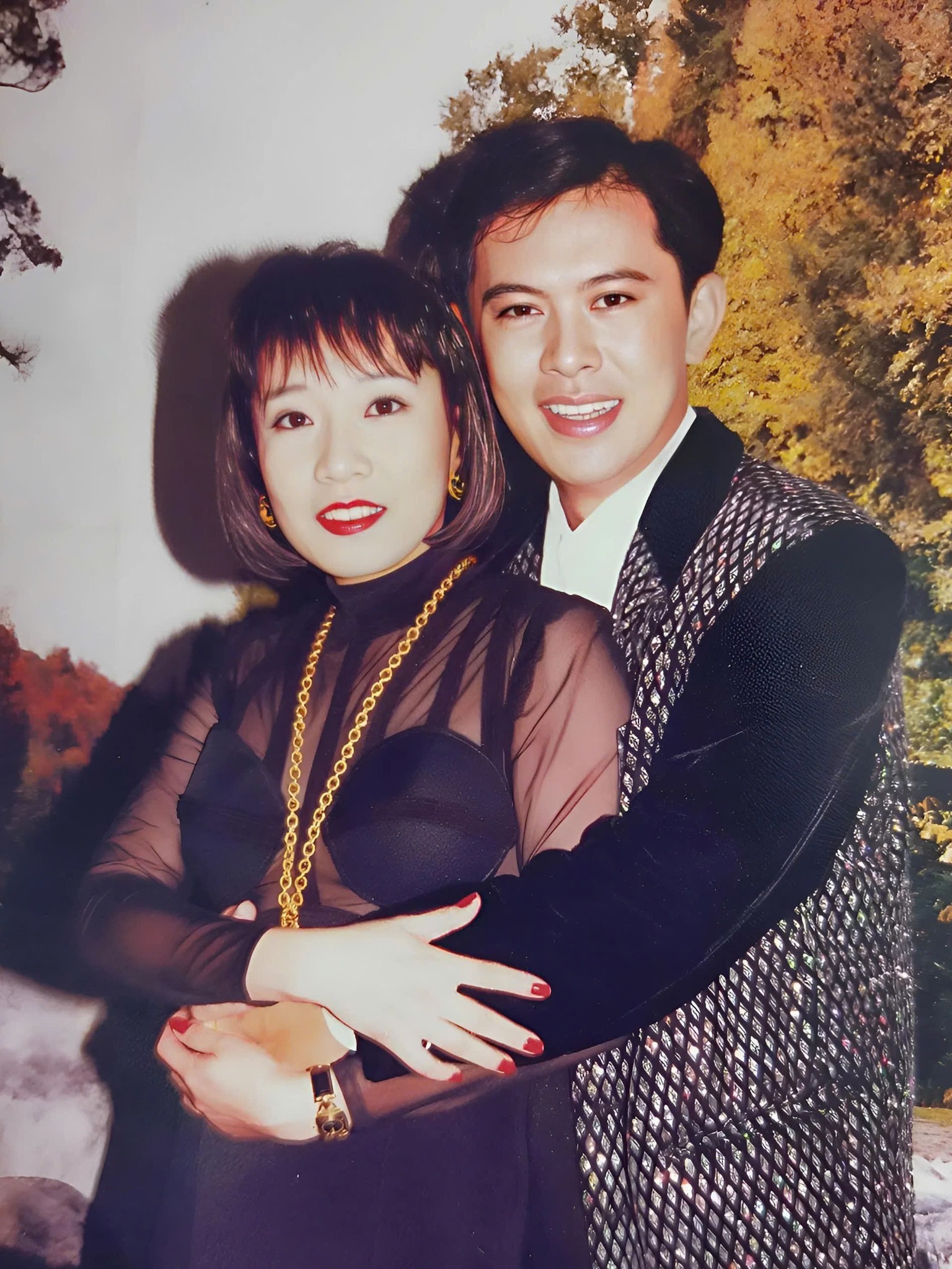 El cantante Le Tuan se despidió con tristeza del cantante Kieu Nga.