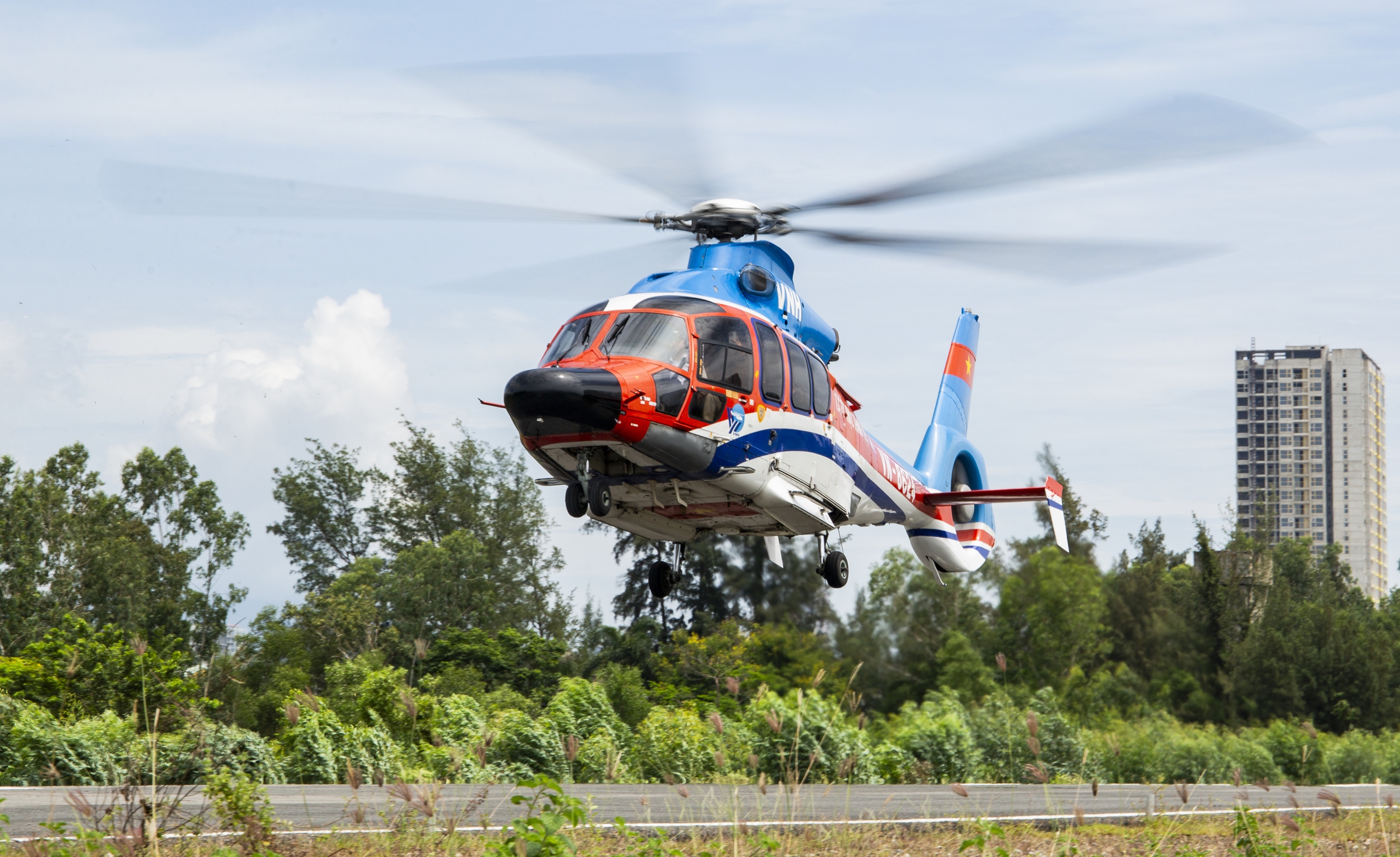 Unique helicopter sightseeing tour in Da Nang