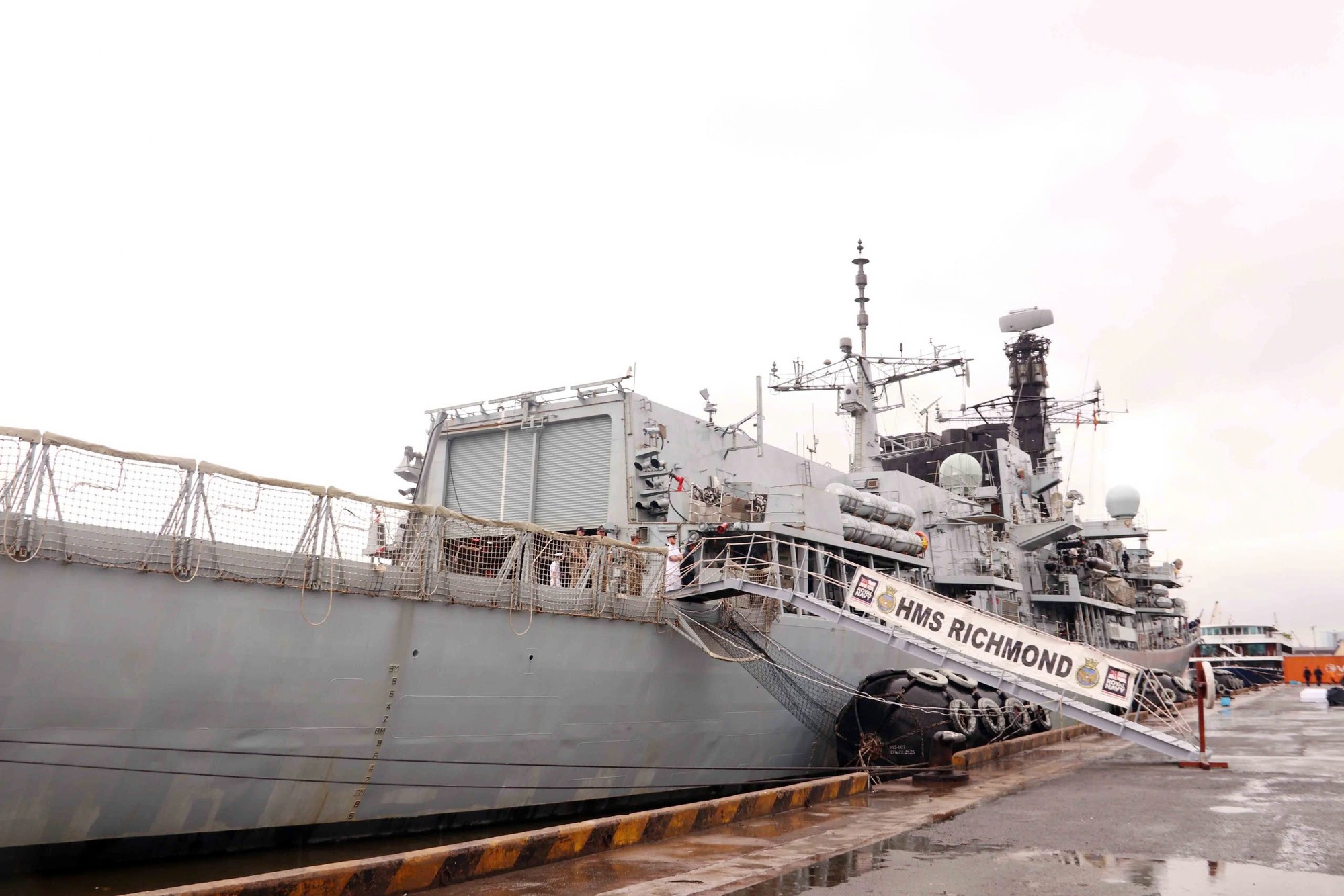 Tàu Hải quân Anh HMS Richmond thăm hữu nghị tại TP HCM từ 22 đến 25 - 9