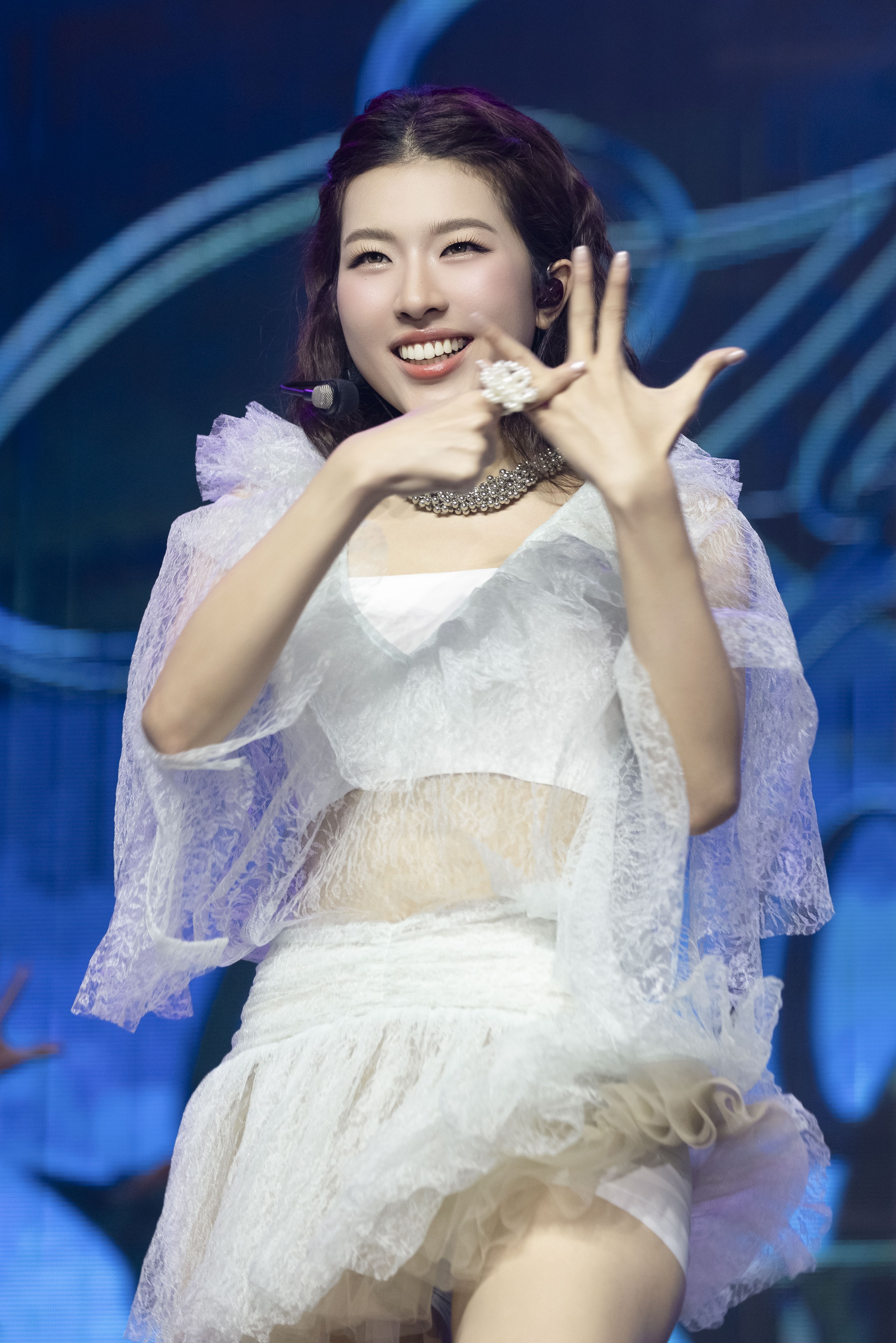 Bước ngoặt âm nhạc của LAMOON với showcase LÀ MOON ấn tượng và album đầu tay