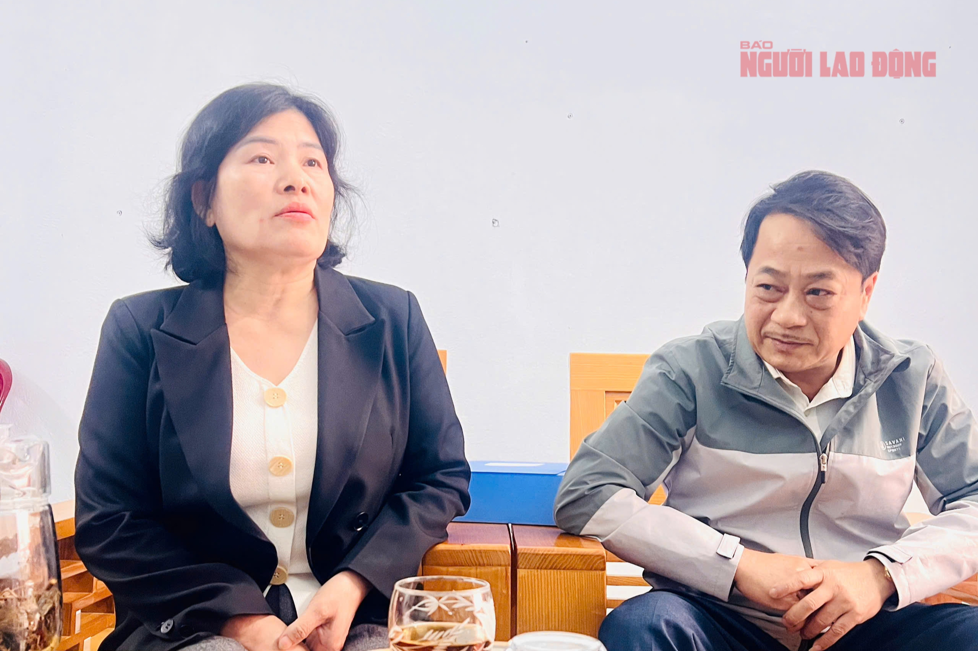 Despite teaching without a schedule, the principal and vice-principal ...