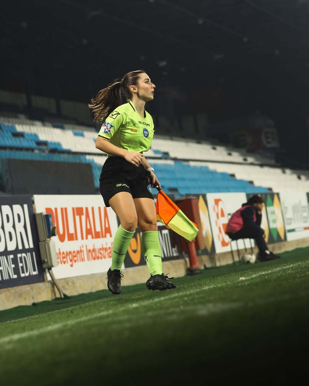 The 23-year-old female referee has suddenly become a sensation in the ...