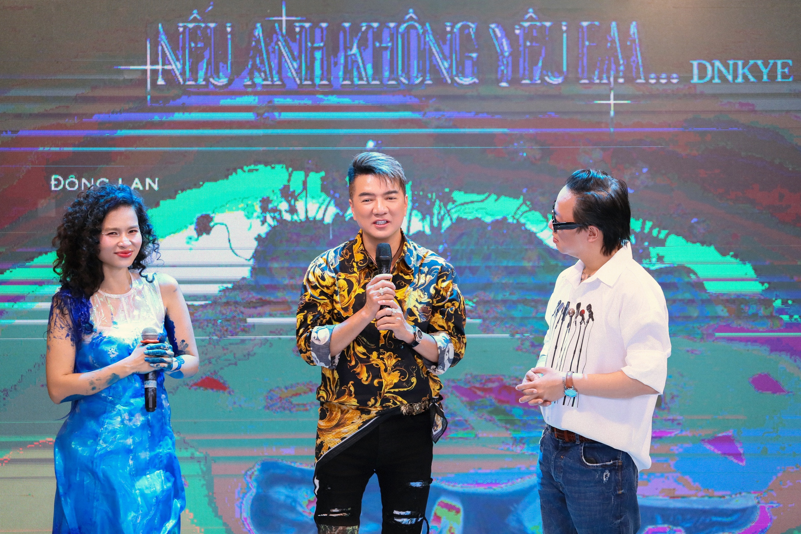Đồng Lan trở lại showbiz Việt