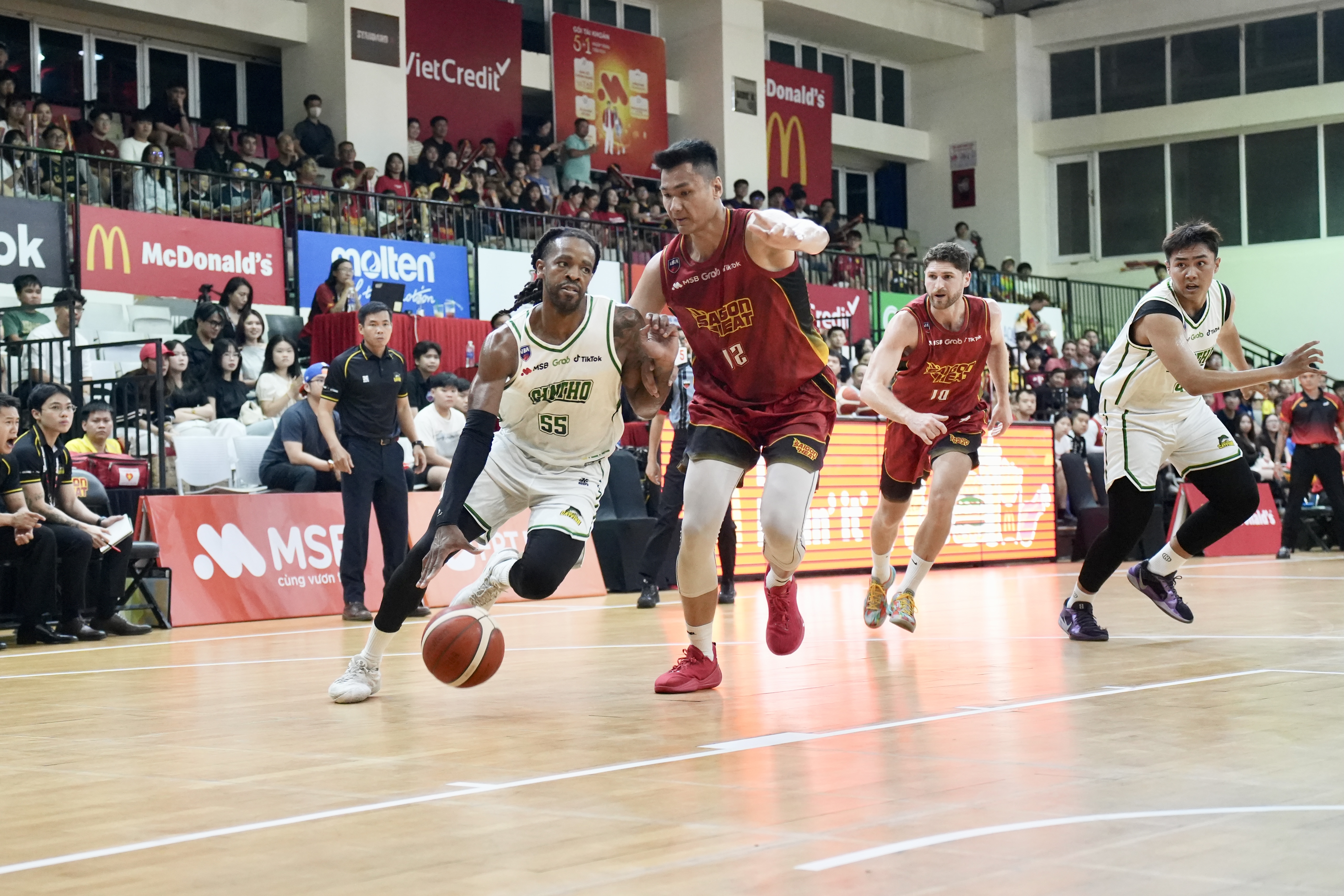 Saigon Heat secured a resounding victory in their opening match of the ...