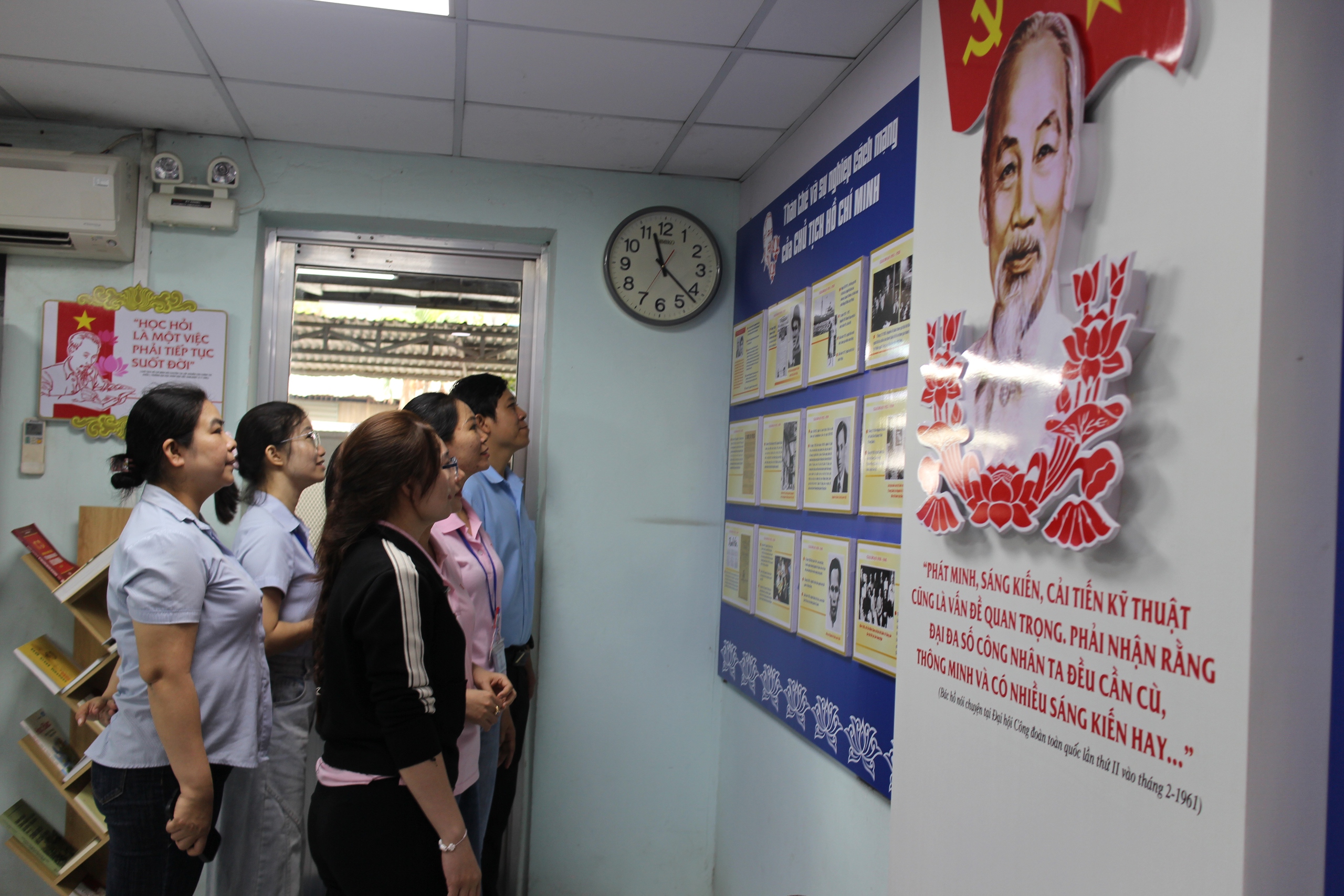 Ra mắt “Góc cà phê cùng lãnh đạo” tại Công ty Year 2000