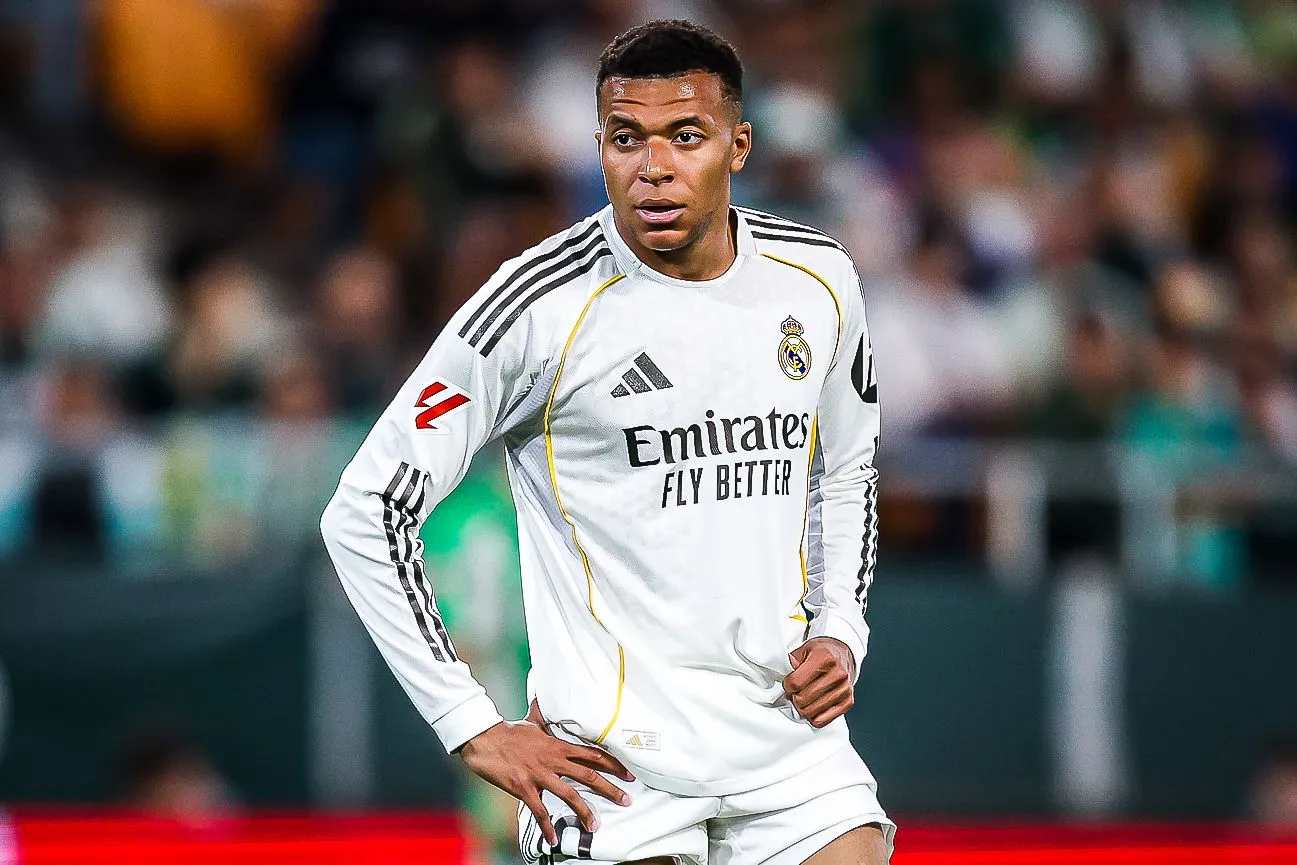 Hơn 4 triệu CĐV Real Madrid ký đơn đòi bán Mbappe